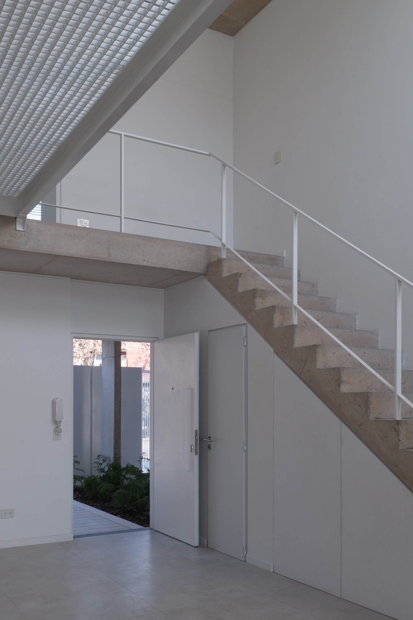 Gallery of Paysandú Residences / bakro-mayorano - 16