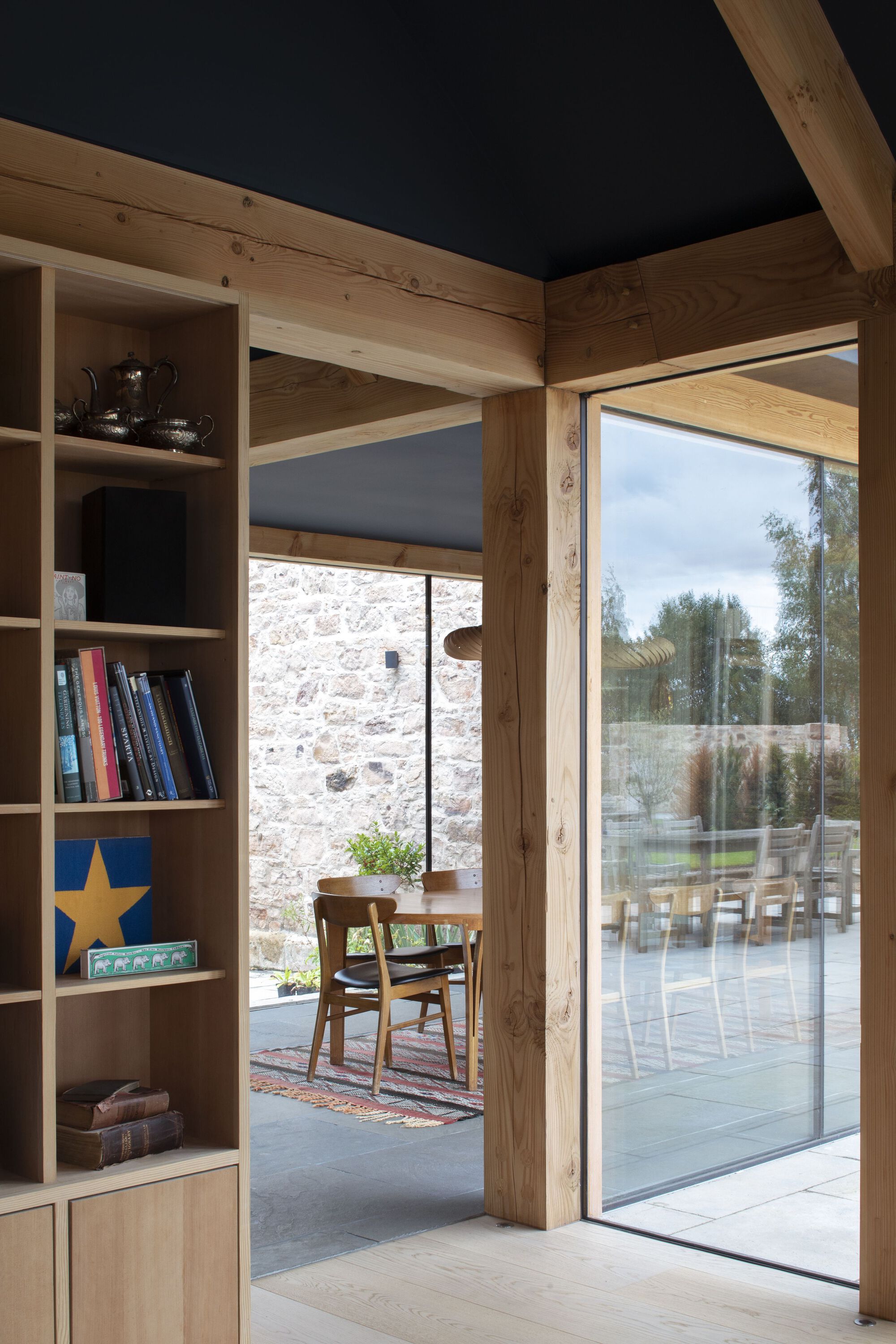 Gallery of Renton Hall House Extension / WT Architecture - 17