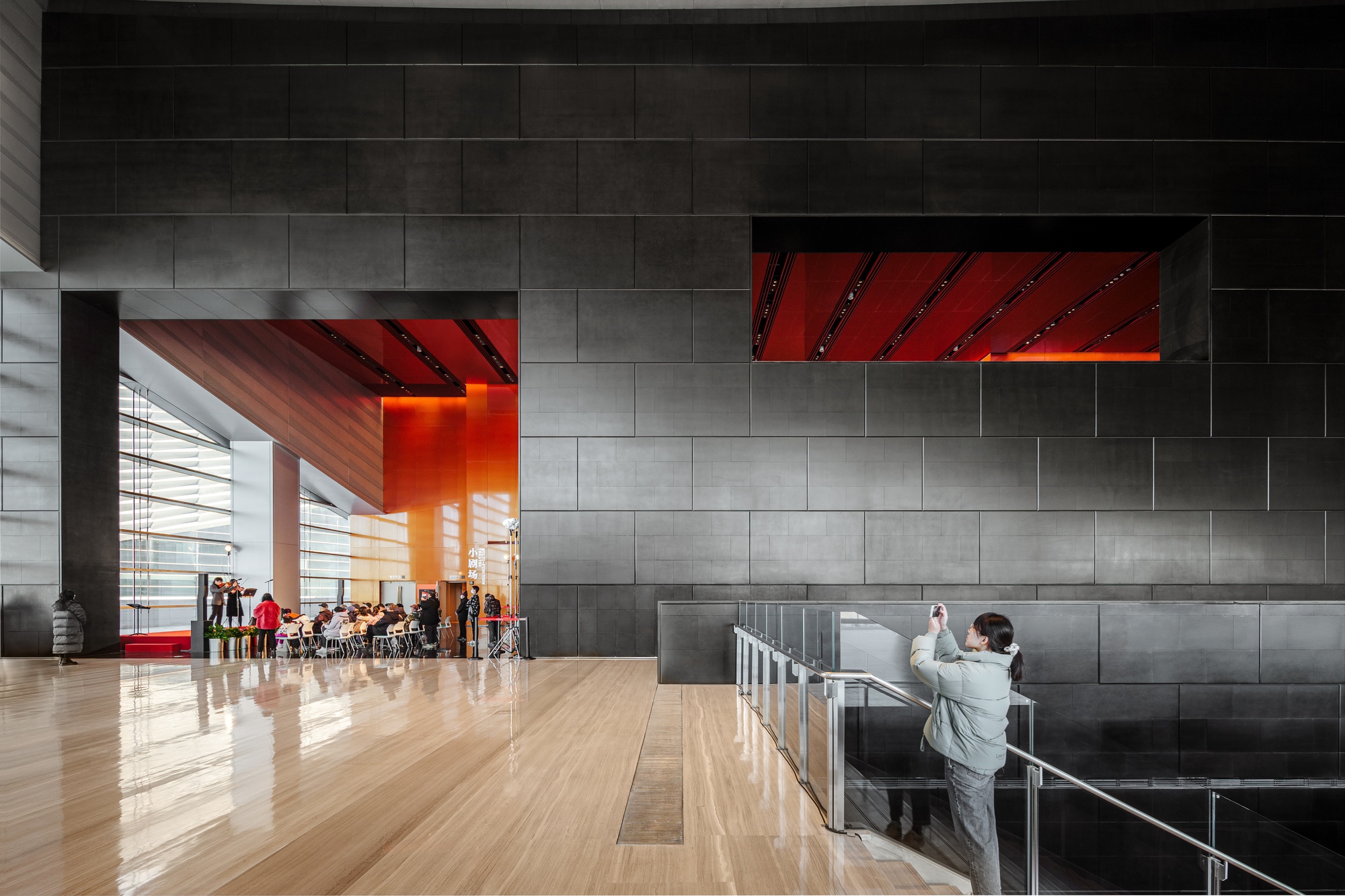 画廊 北京艺术中心 / SHL+Perkins&Will+北京建院 - 11