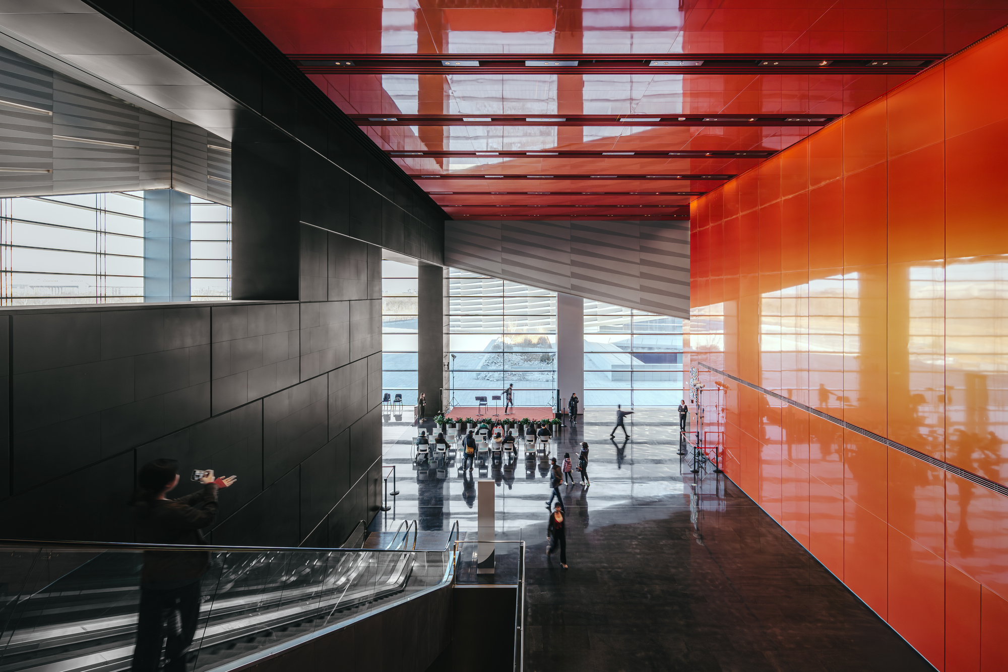 画廊 北京艺术中心 / SHL+Perkins&Will+北京建院 - 12