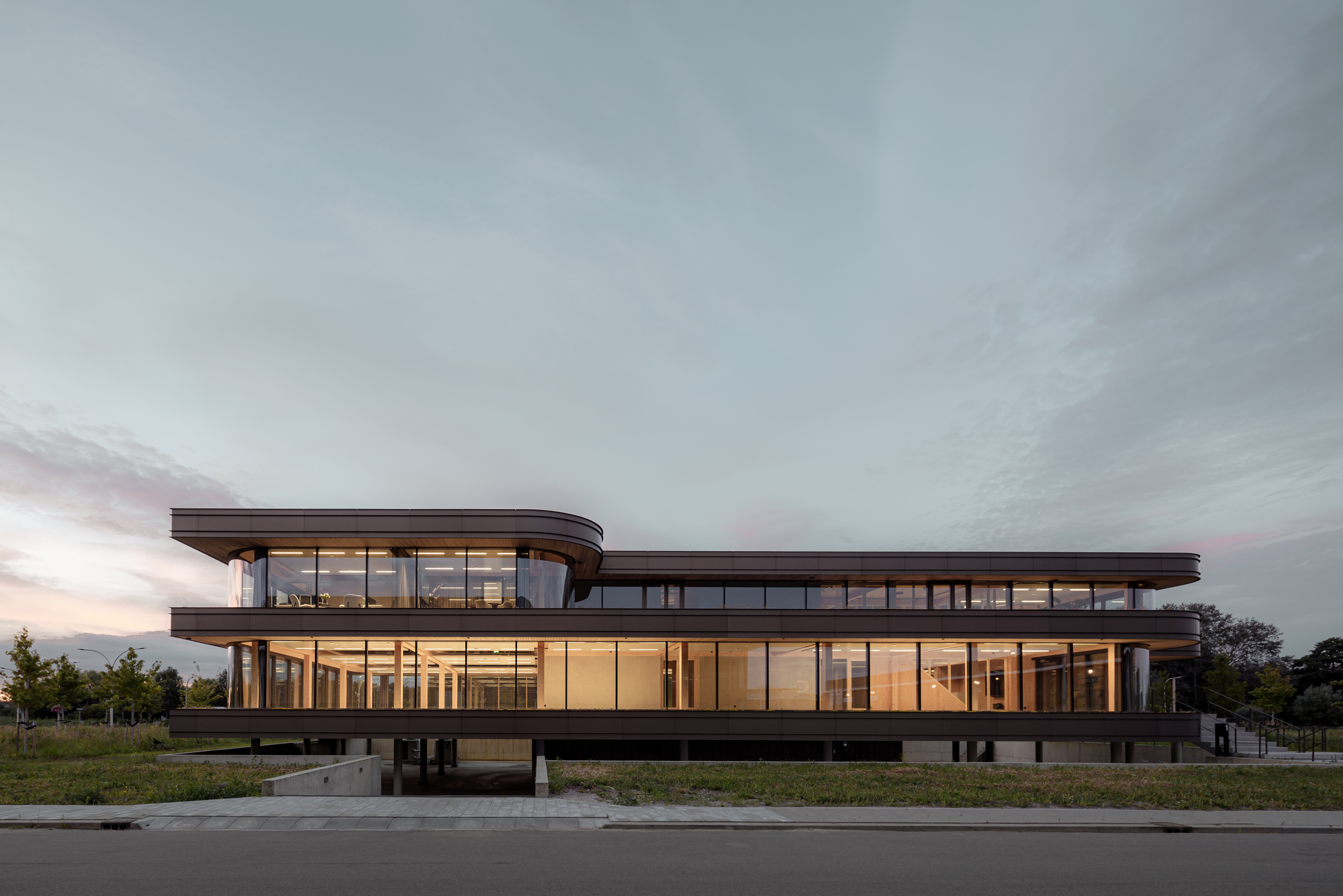 Gallery of Circular and Demountable Office Building Omega / EVA ...