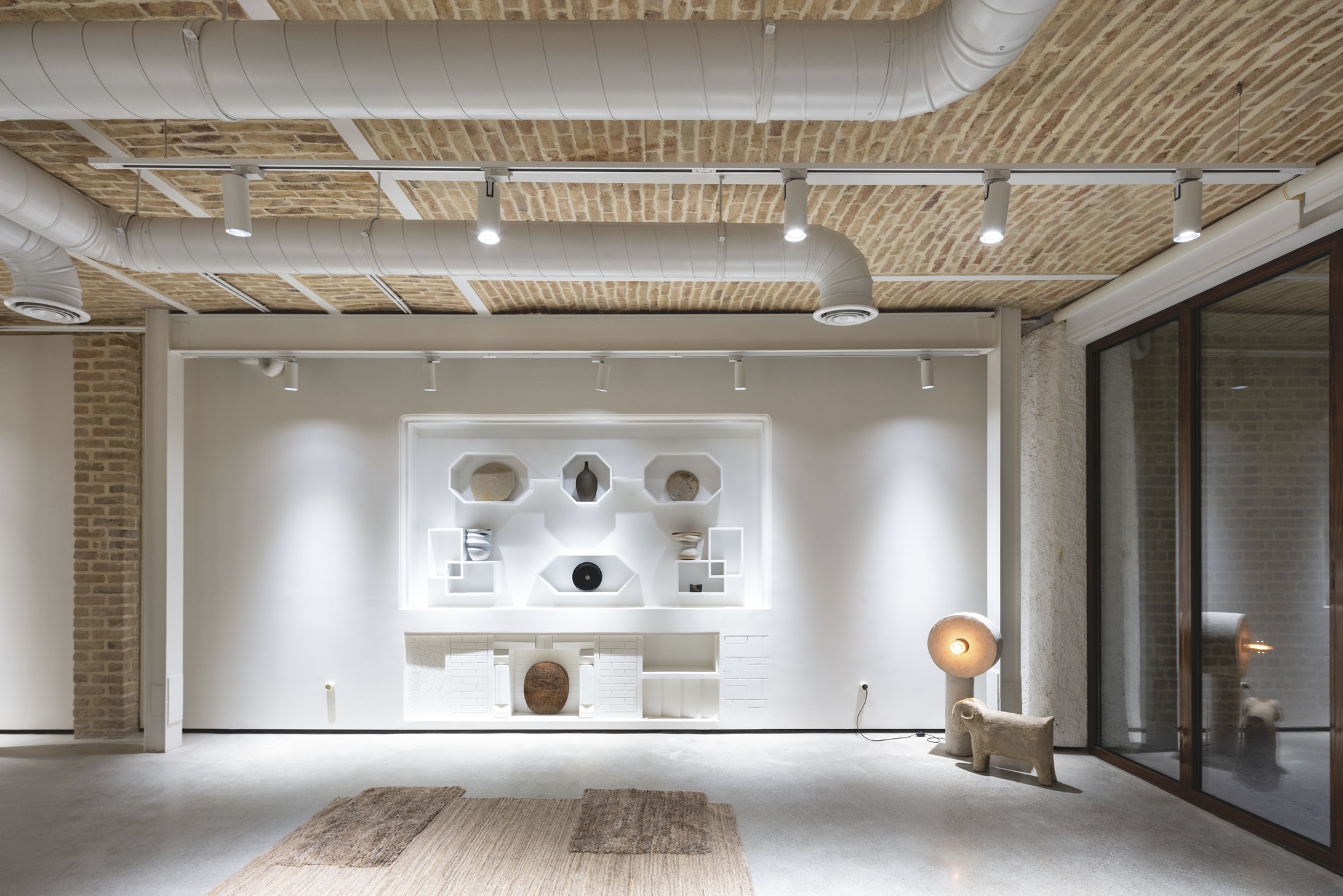 Gallery of Naeem Café and Cultural Center / AZNO Design Studio - 13