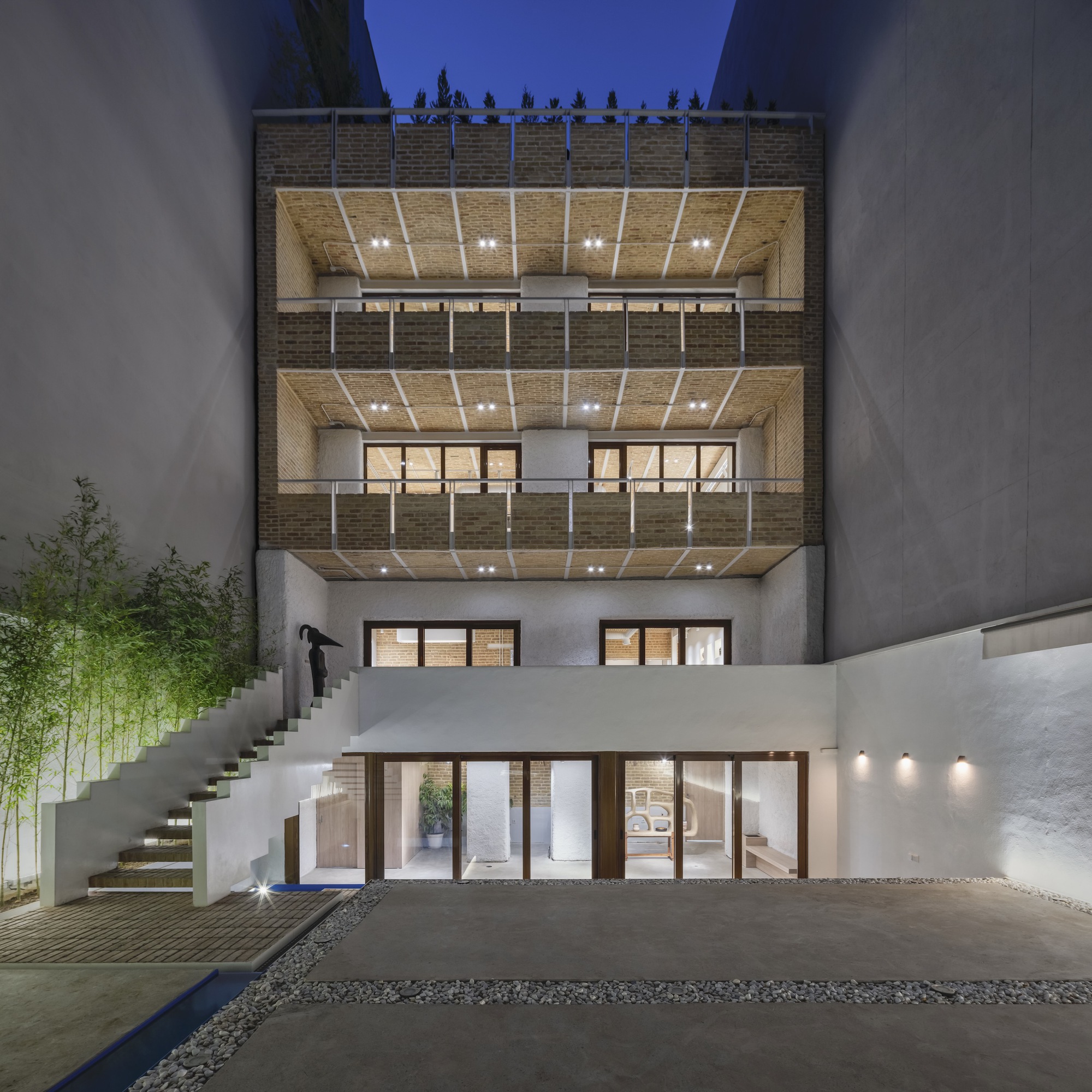 Gallery of Naeem Café and Cultural Center / AZNO Design Studio - 20