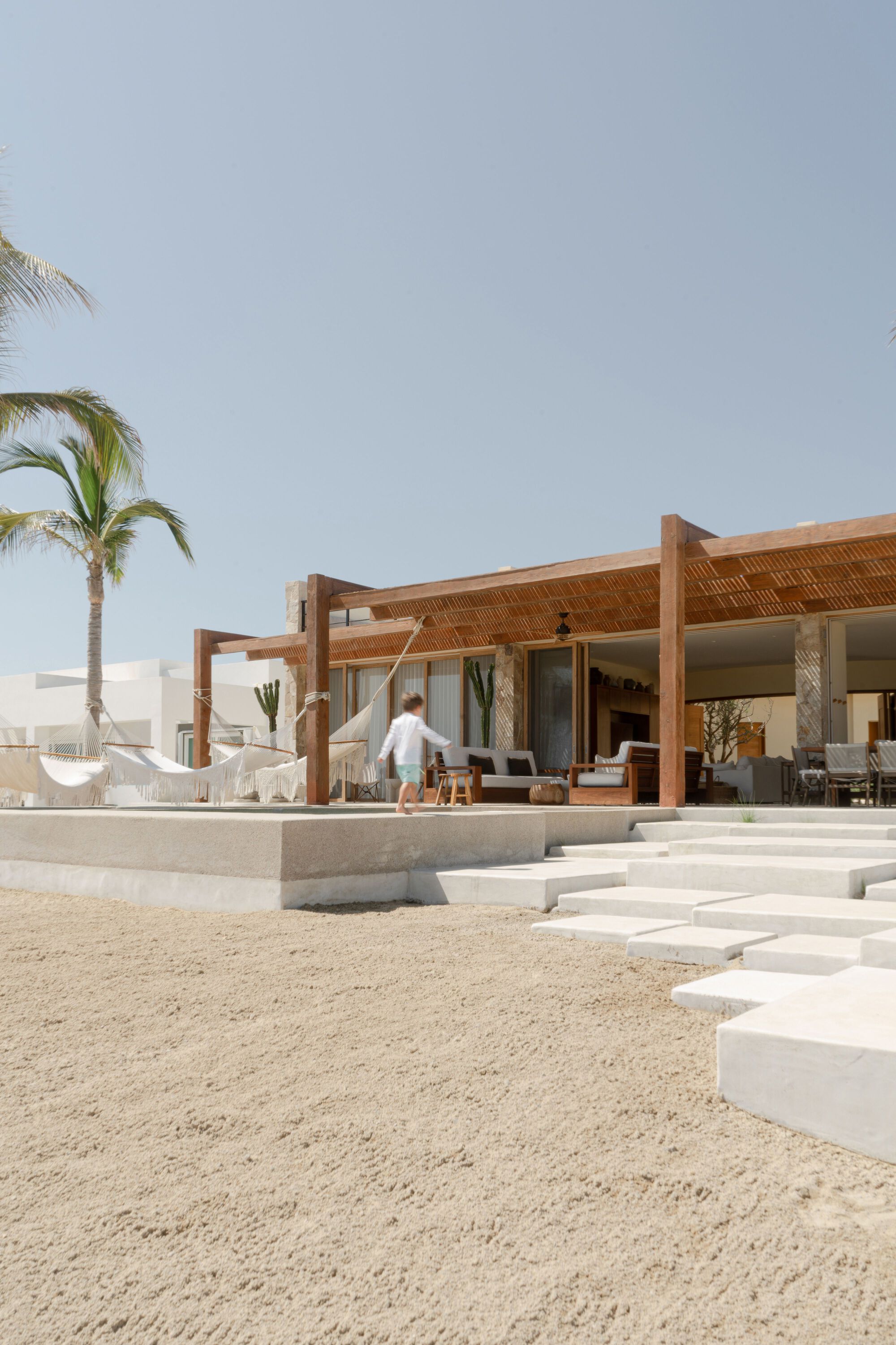 Gallery of Suna House / YDR estudio - 30