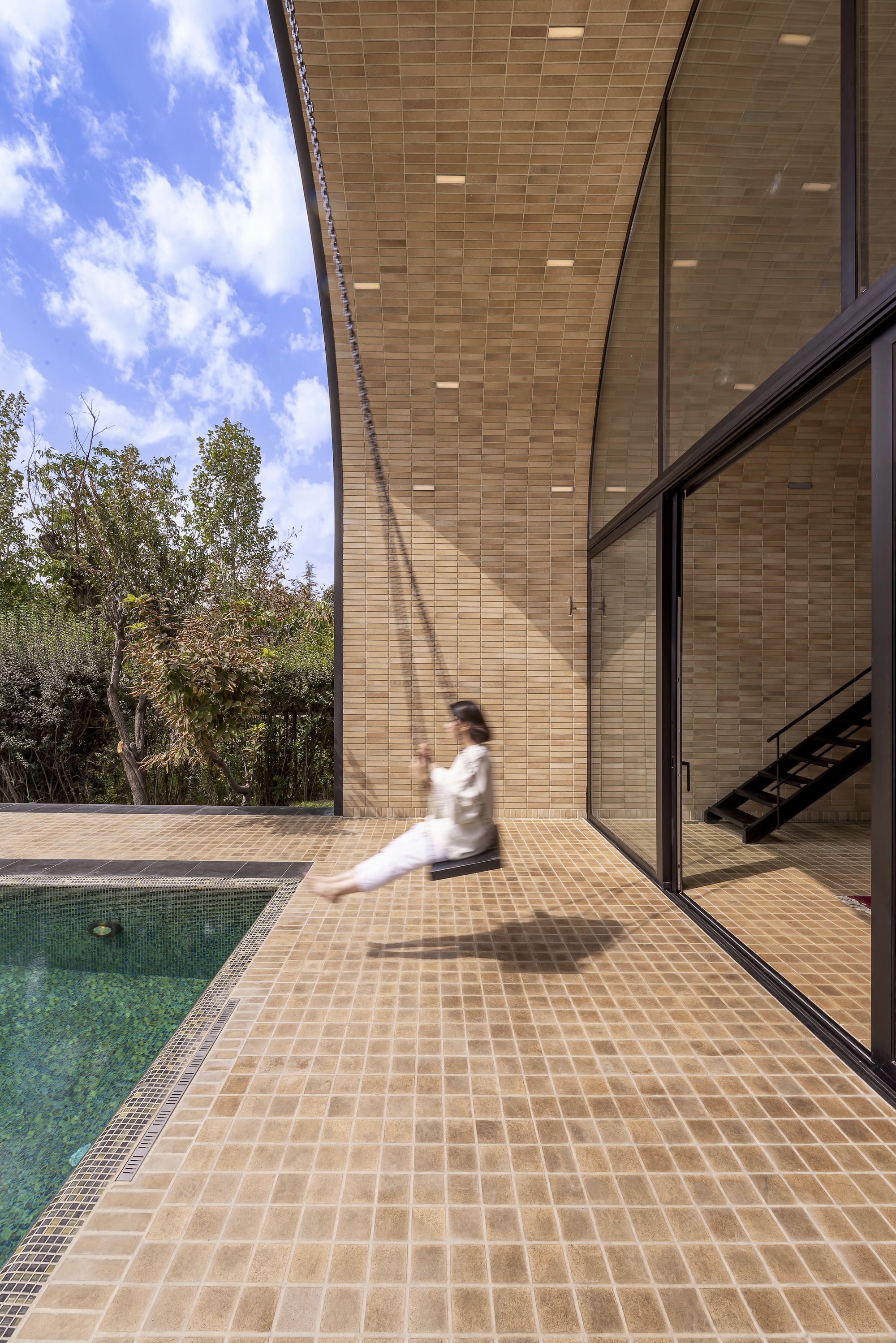 Gallery of Dehkadeh Iwan House / Super Void Space - 7