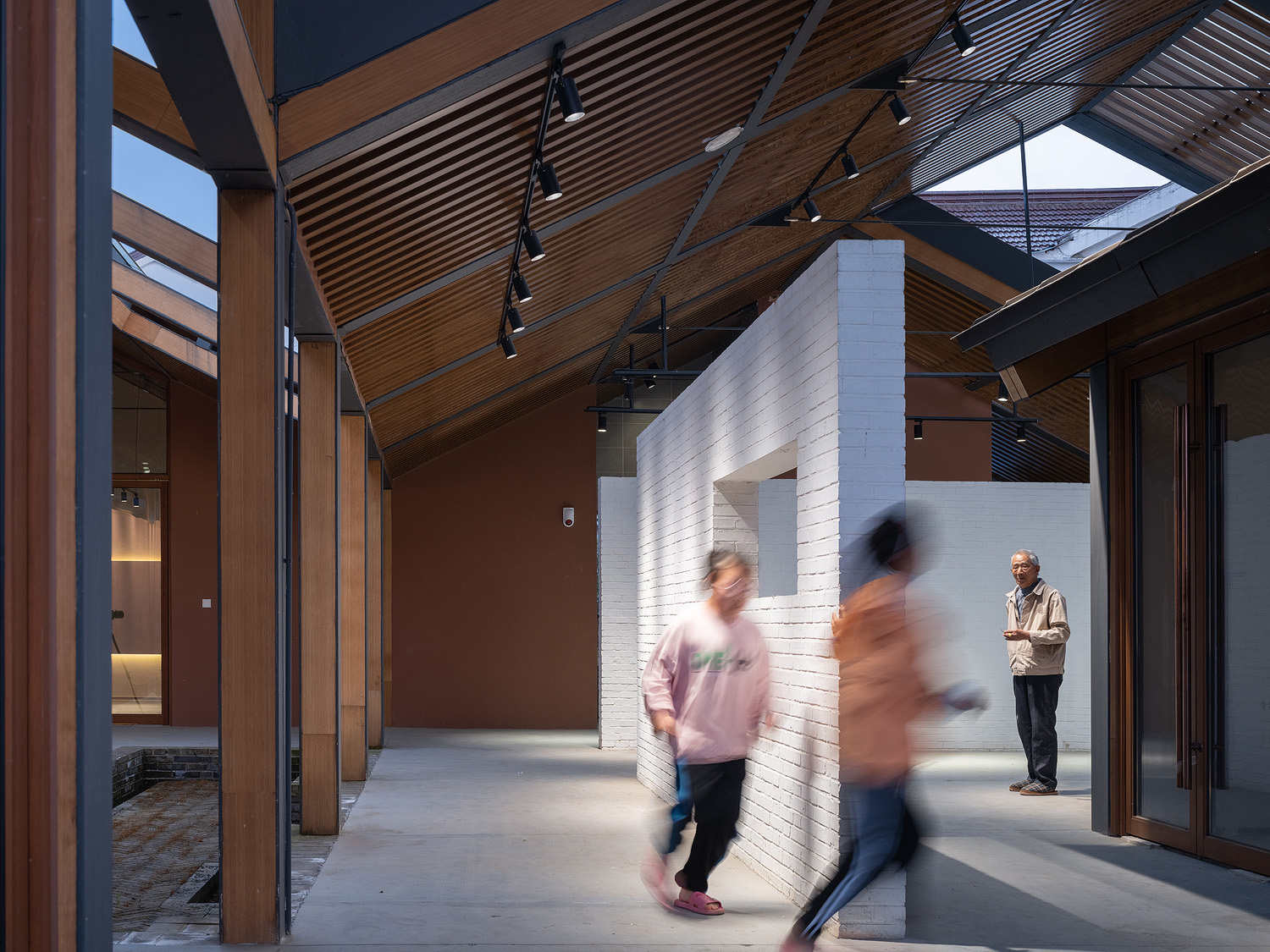 Gallery of Villagers' Activity Center in Lijiashan Village / AESEU ...