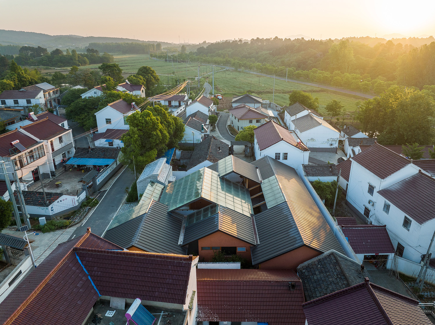 Gallery of Villagers' Activity Center in Lijiashan Village / AESEU ...
