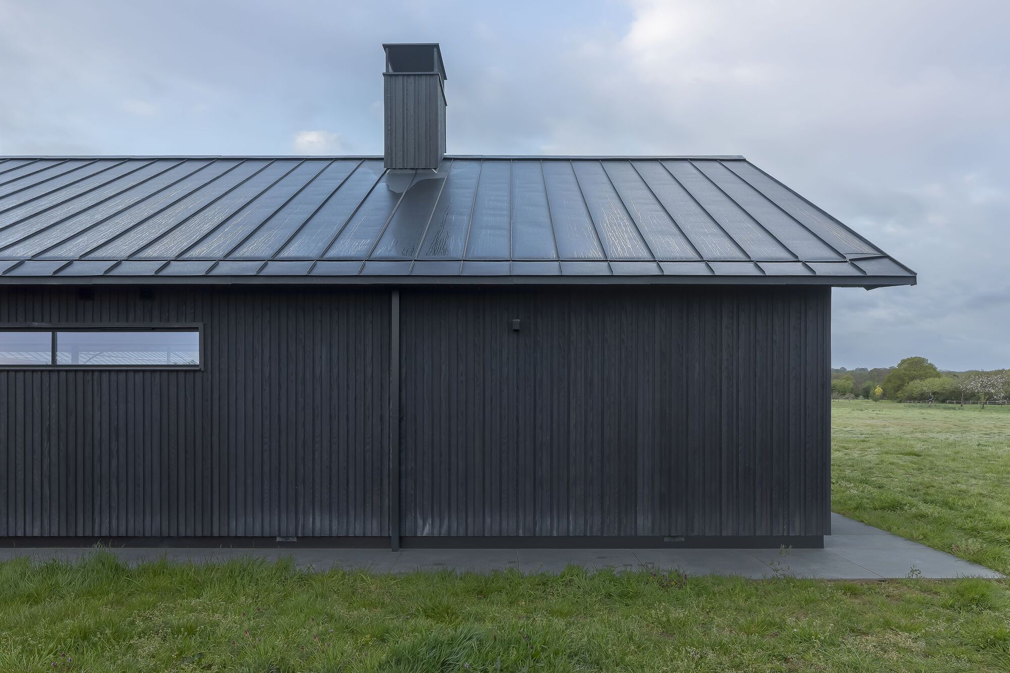 Gallery of Weald House / MailenDesign + Peter Bradford Architects - 45