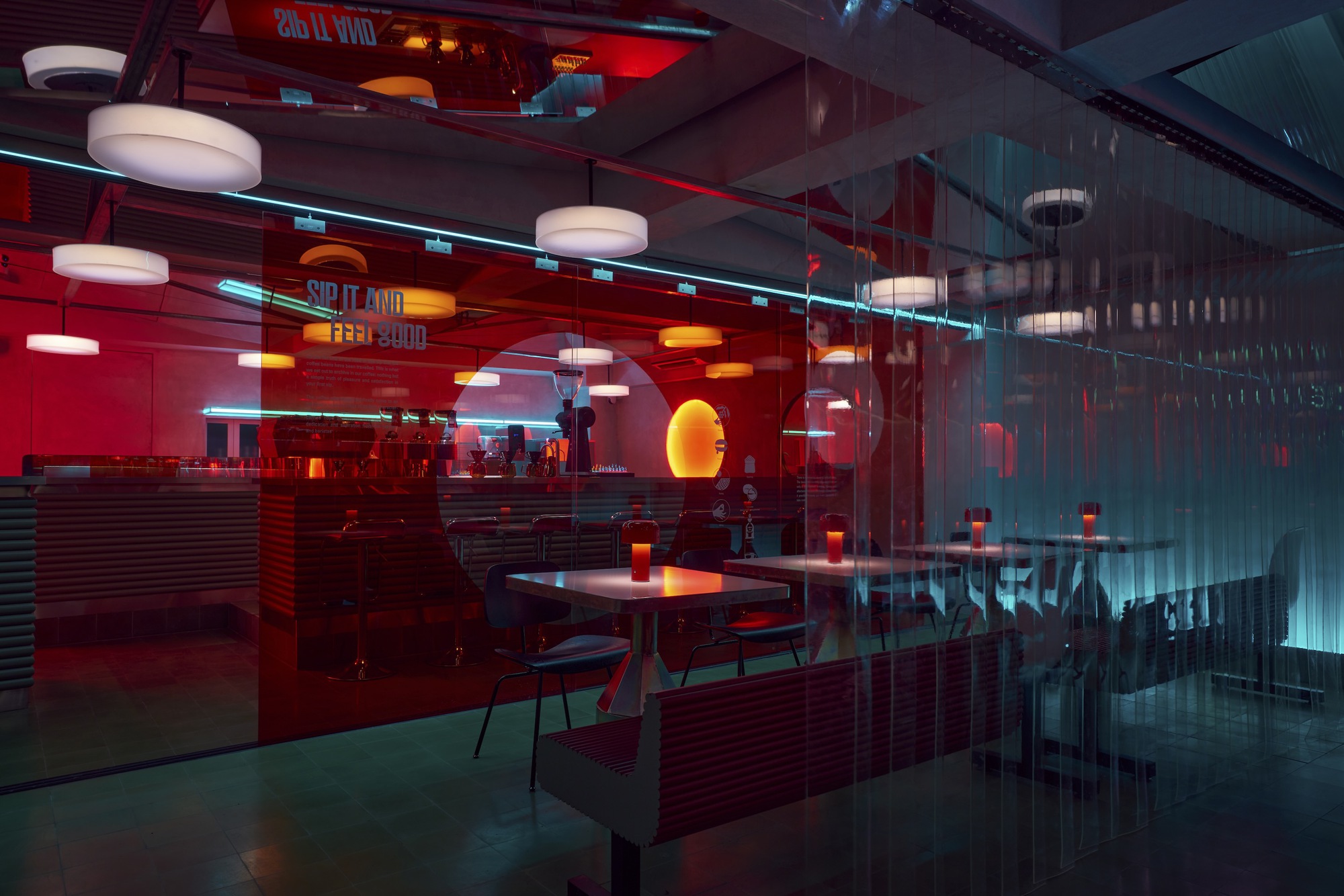 Galeria de Okkio Nguyễn Siêu Café / Red5studio - 17