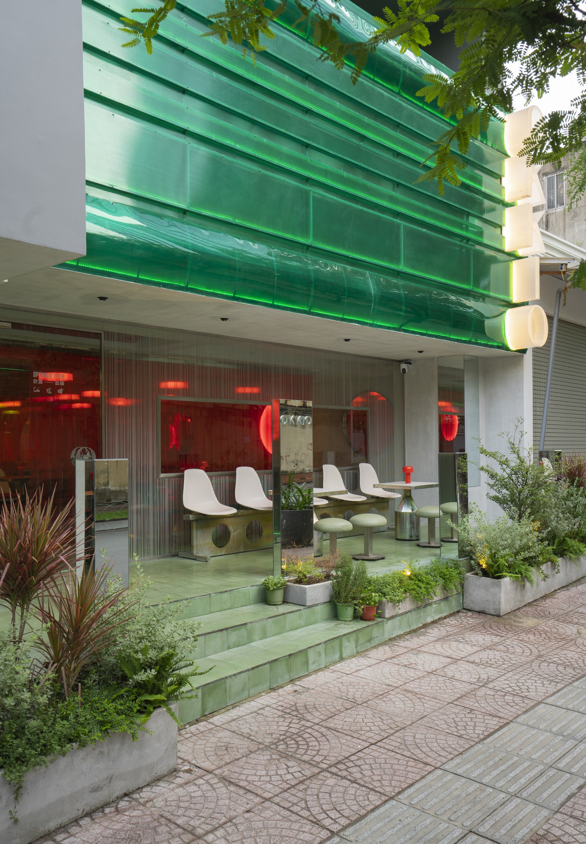 Gallery of Okkio Nguyễn Siêu Café / Red5studio - 34