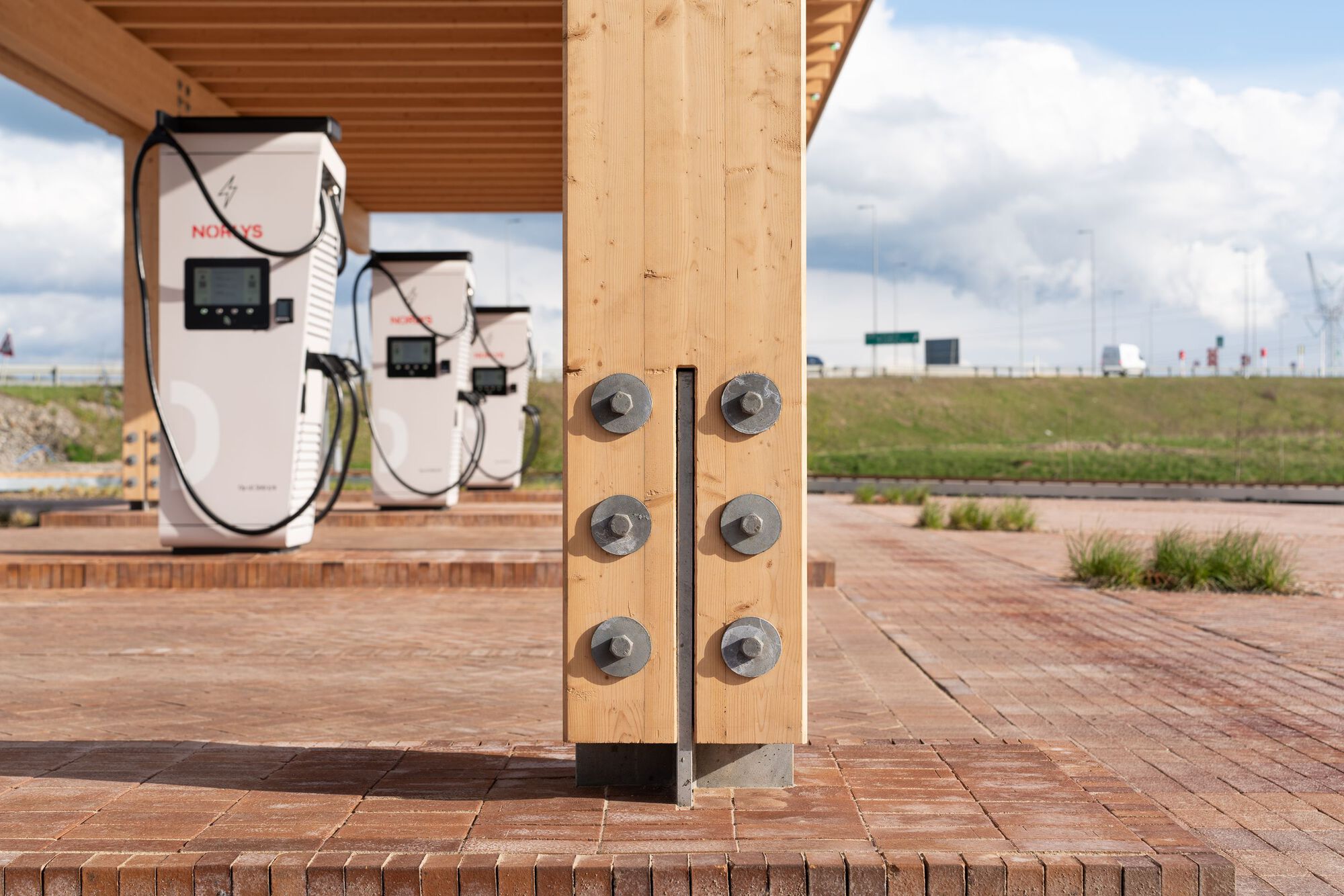 Gallery of Norlys Charging Park Drejebænken / ADEPT - 25