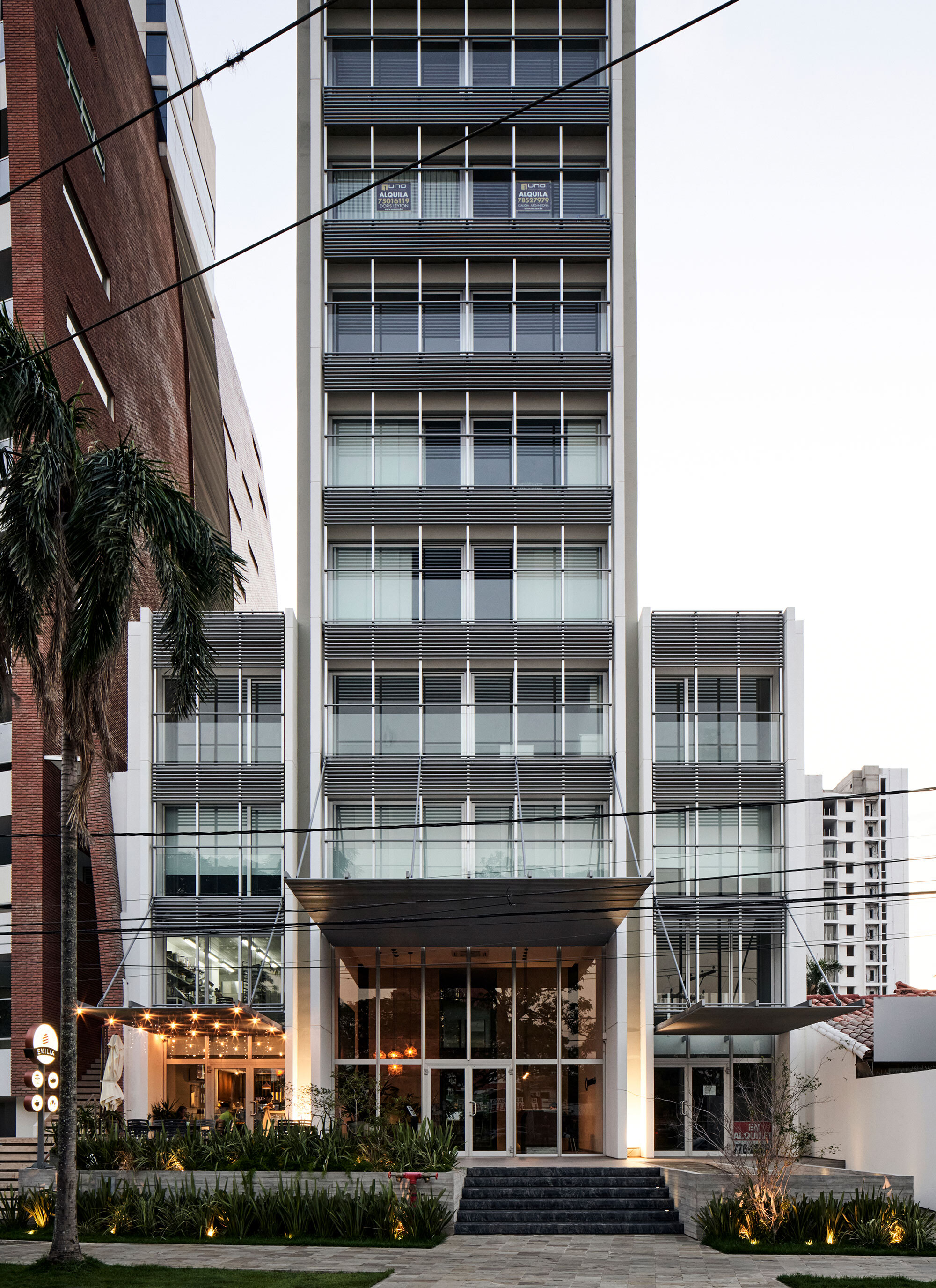 Galería de Edificio Quartier Isuto / Sommet - 14