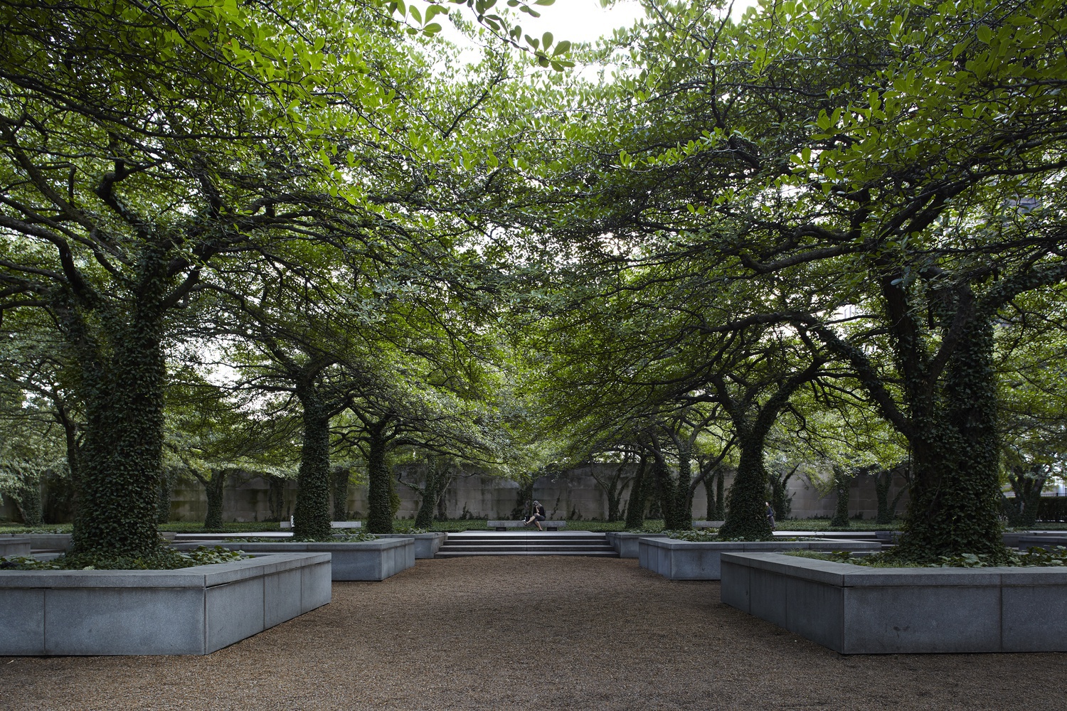 Gallery of Exploring the Legacy of Modernism in Landscape Architecture - 15