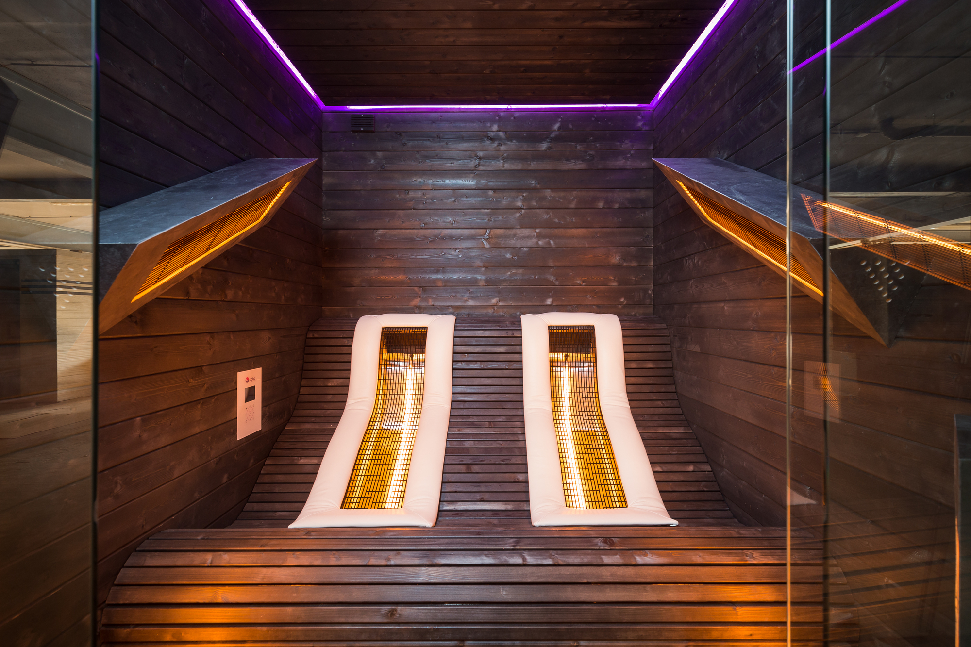 Gallery of Curves of Comfort: Ergonomic Infrared Sauna Lounges ...