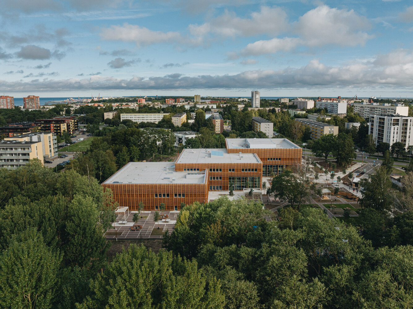 Gallery of Pelgulinna State Secondary School / Arhitekt Must - 1