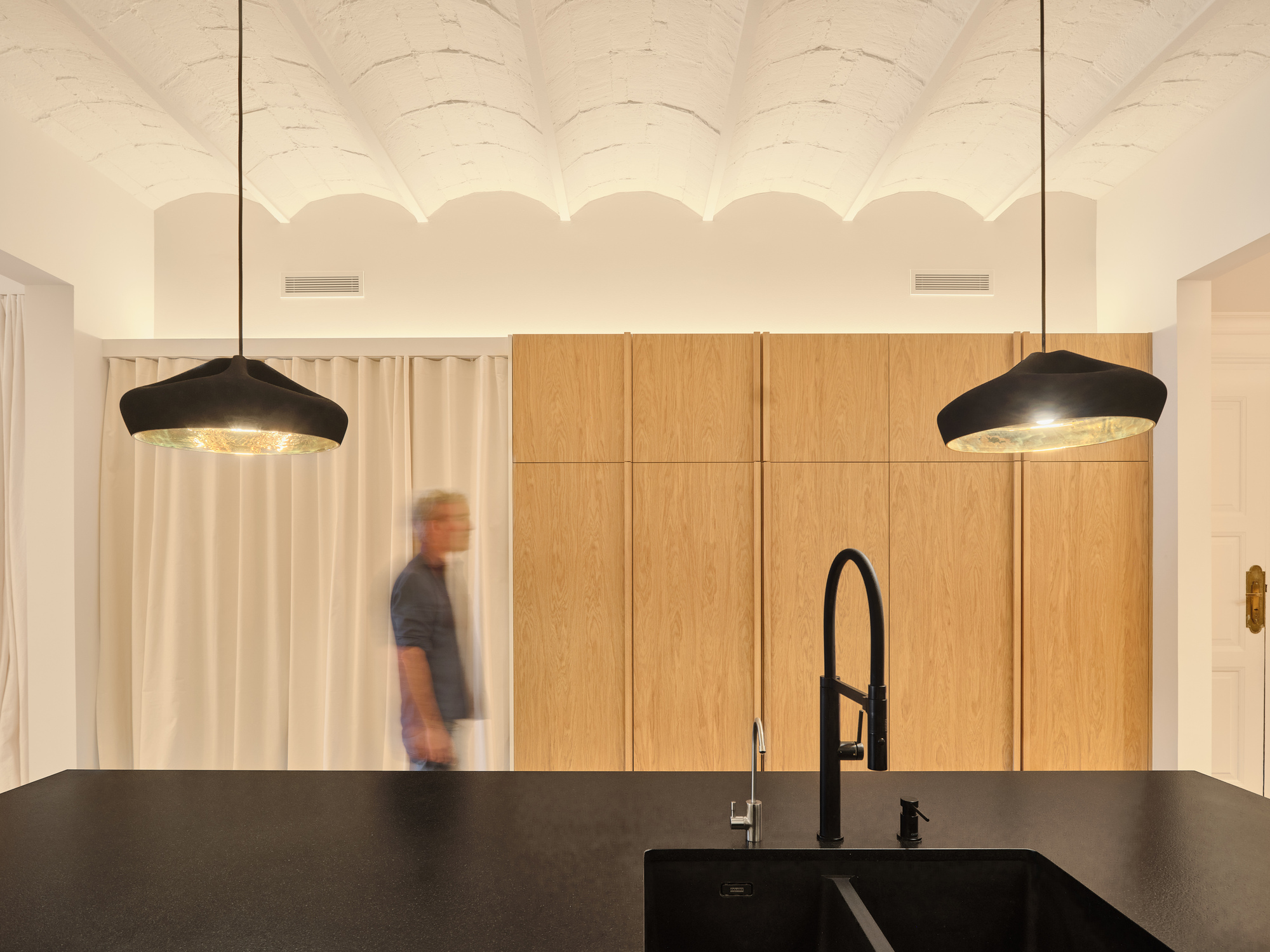 Galería de Reforma Pau Claris / Sergi Pons studio - 9