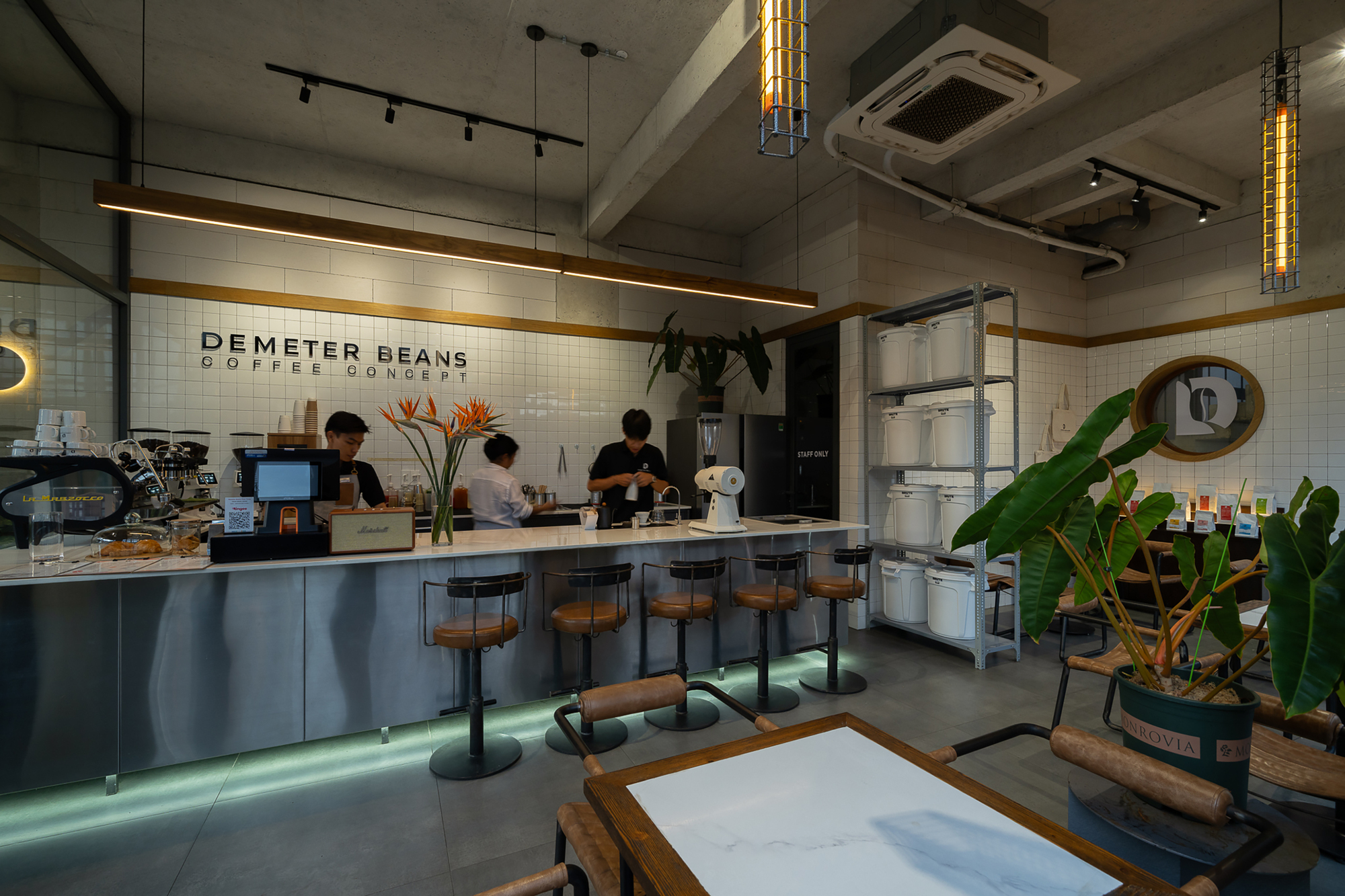Gallery of Demeter Beans II Coffee Shop and D-Apartment / KCONCEPT ...