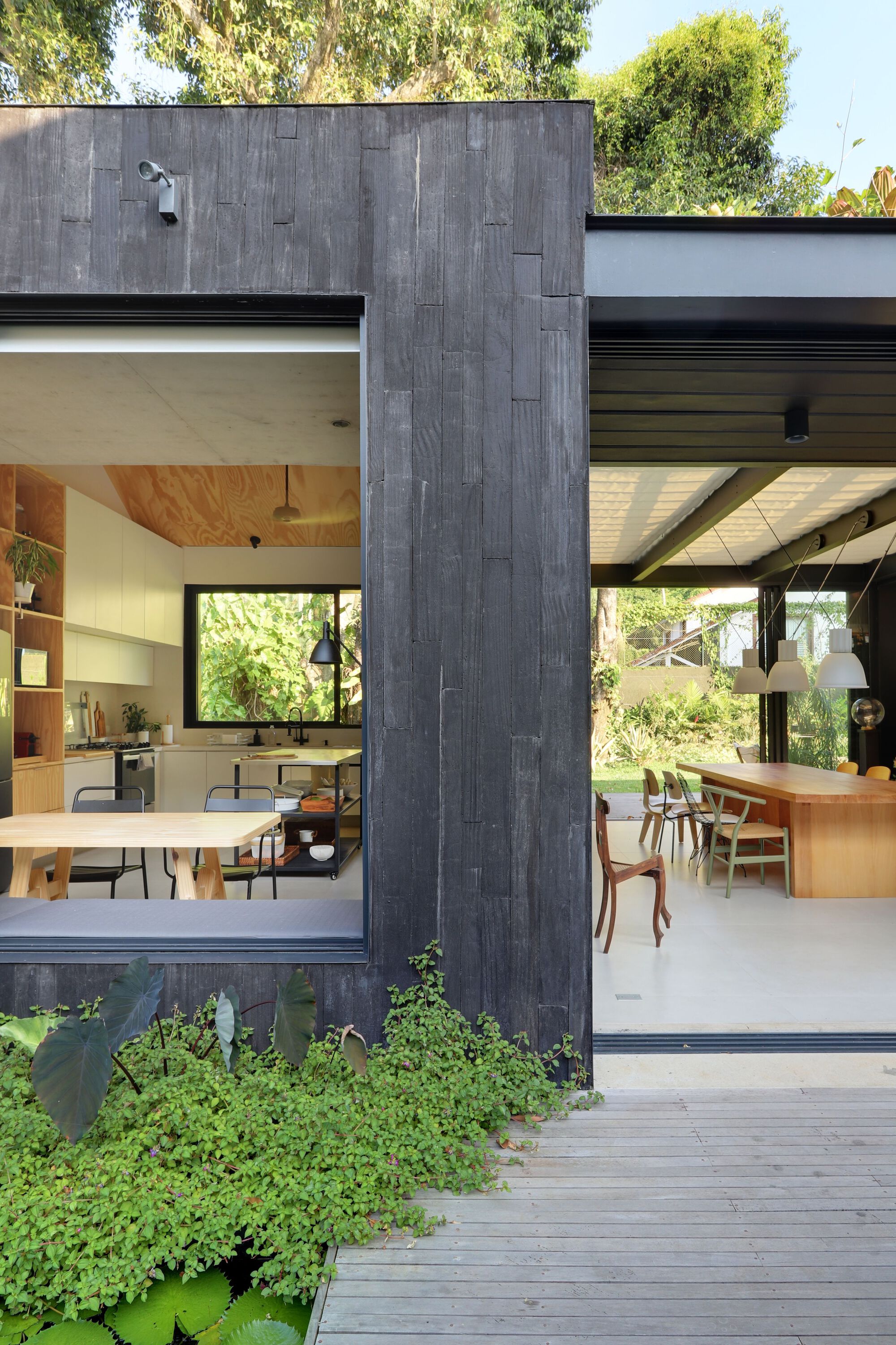 Gallery of Itanhangá House / be.bo - 7