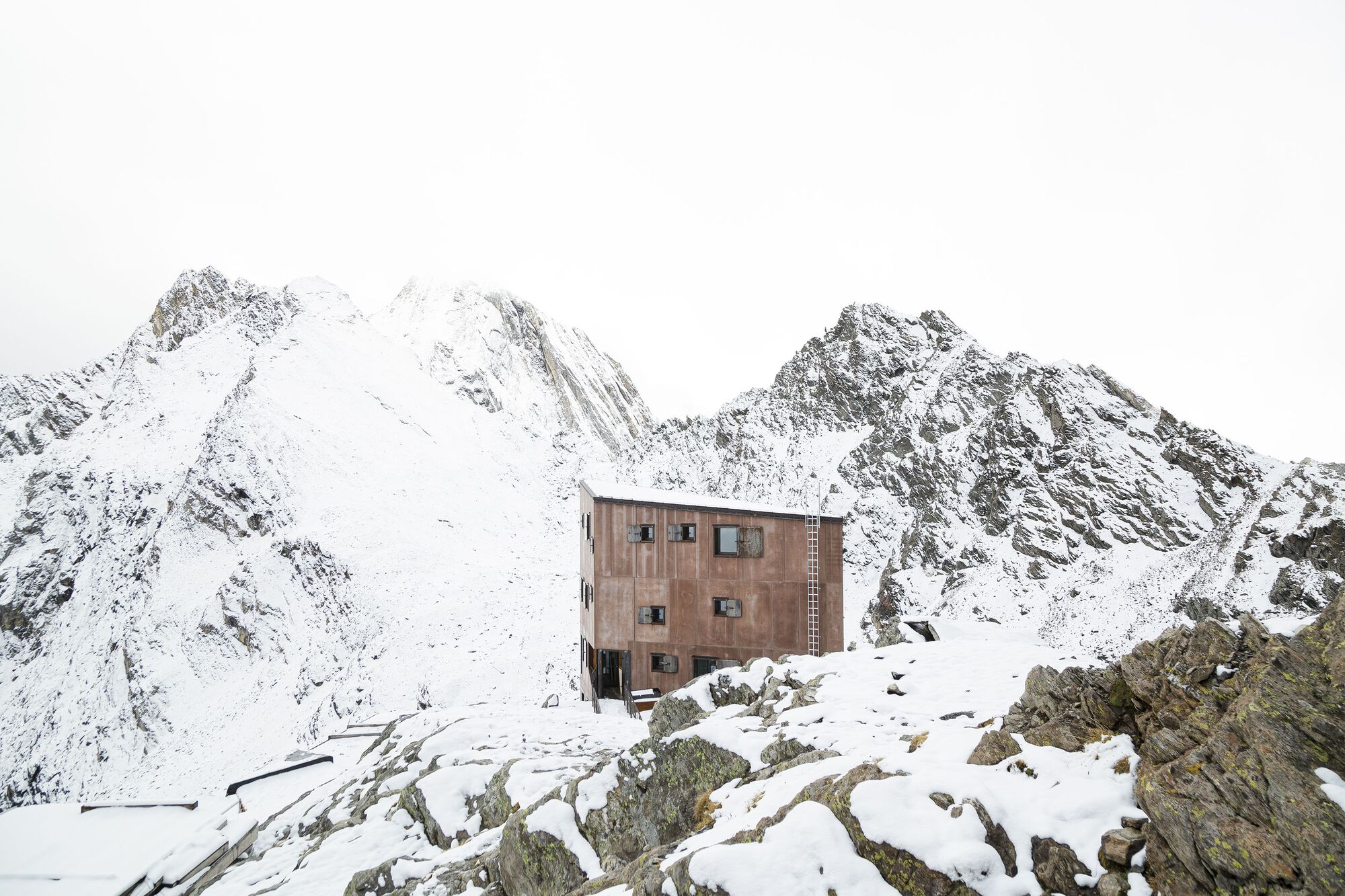 Gallery of Rifugio Petrarca Stettiner Hut / Area Architetti - 32