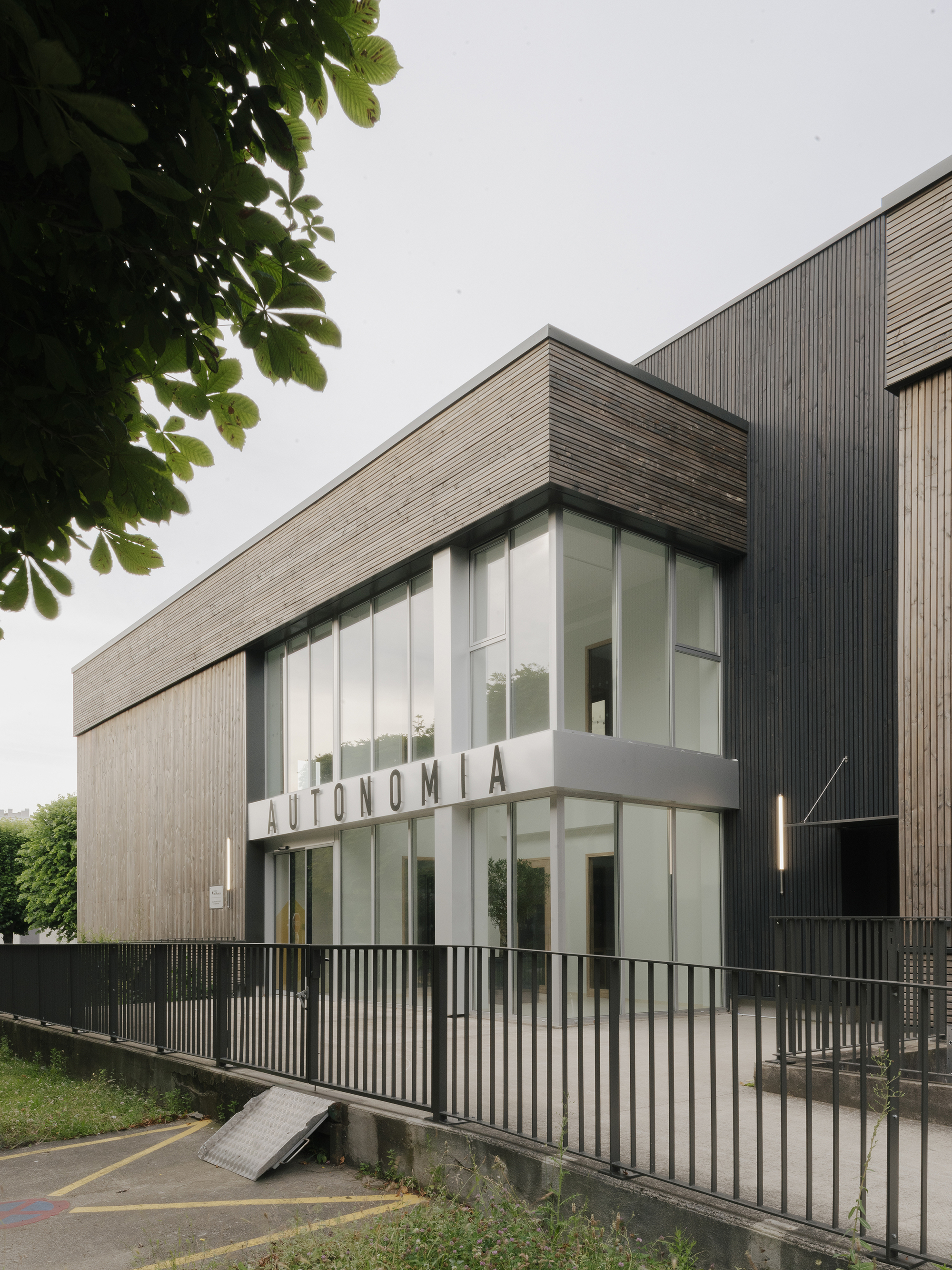 Gallery of Louis Pasteur Building Transformation into Autonomy Research ...