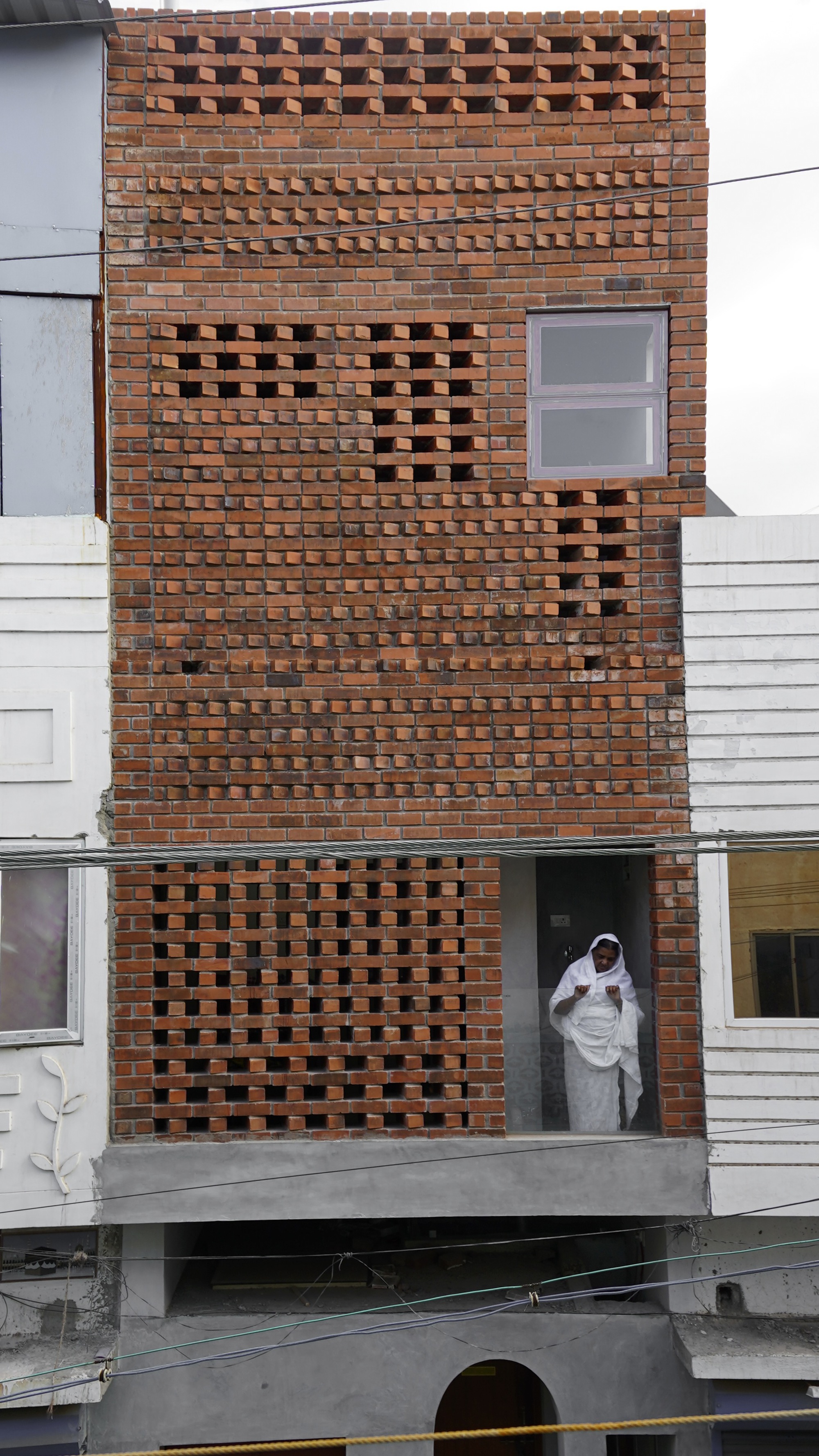 Gallery of The 300 Square Feet House / HnP Architects - 6