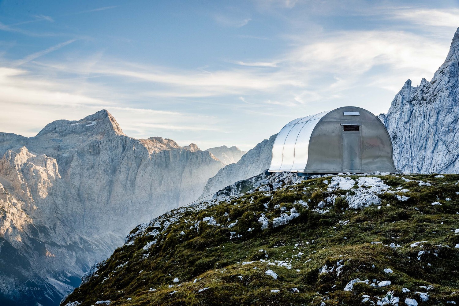 On Mountains: Architectural Designs Adjusted for High-Altitude Climates ...