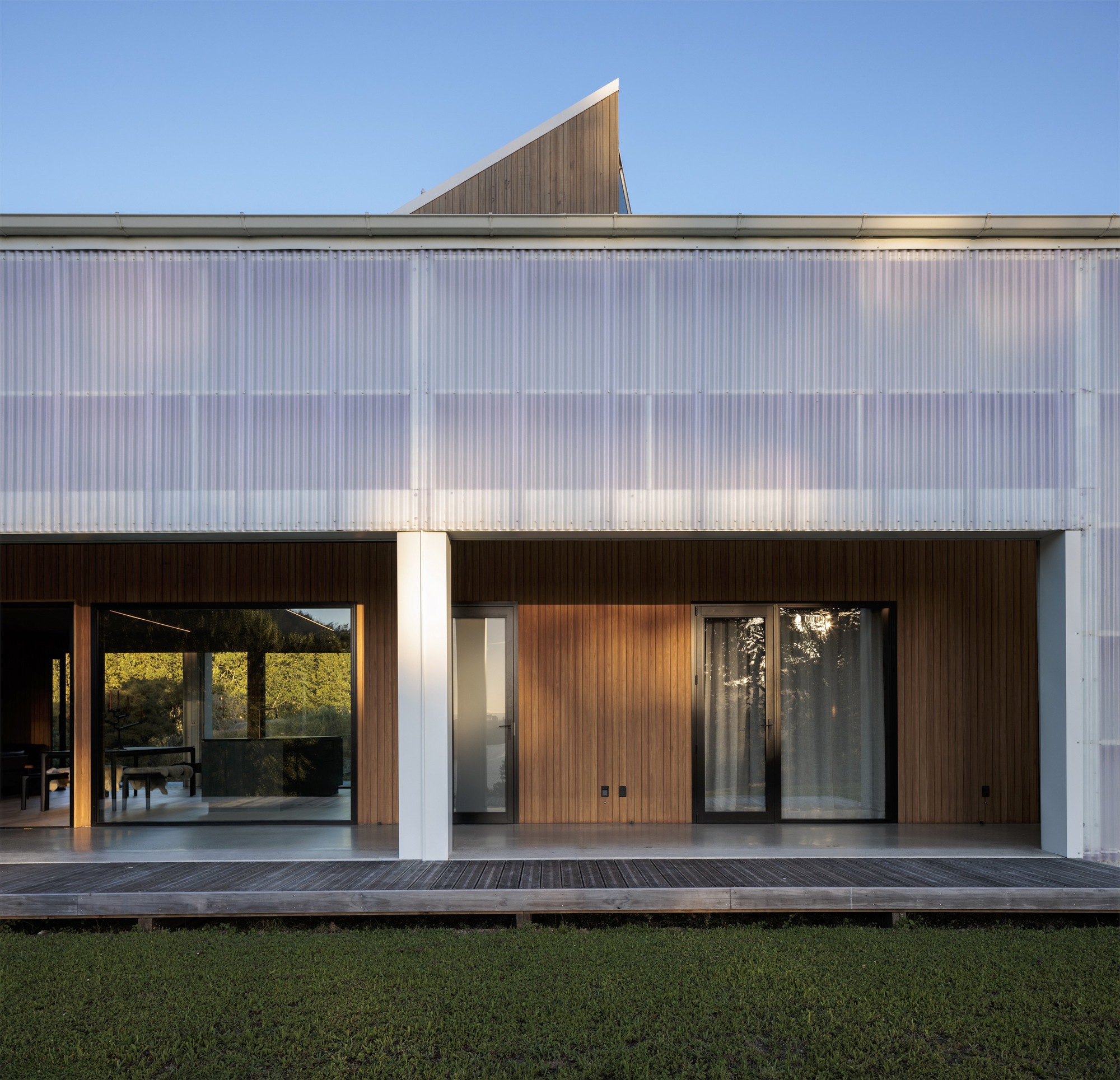 Gallery of Chodge Holiday Home / DCA Architects of Transformation - 7