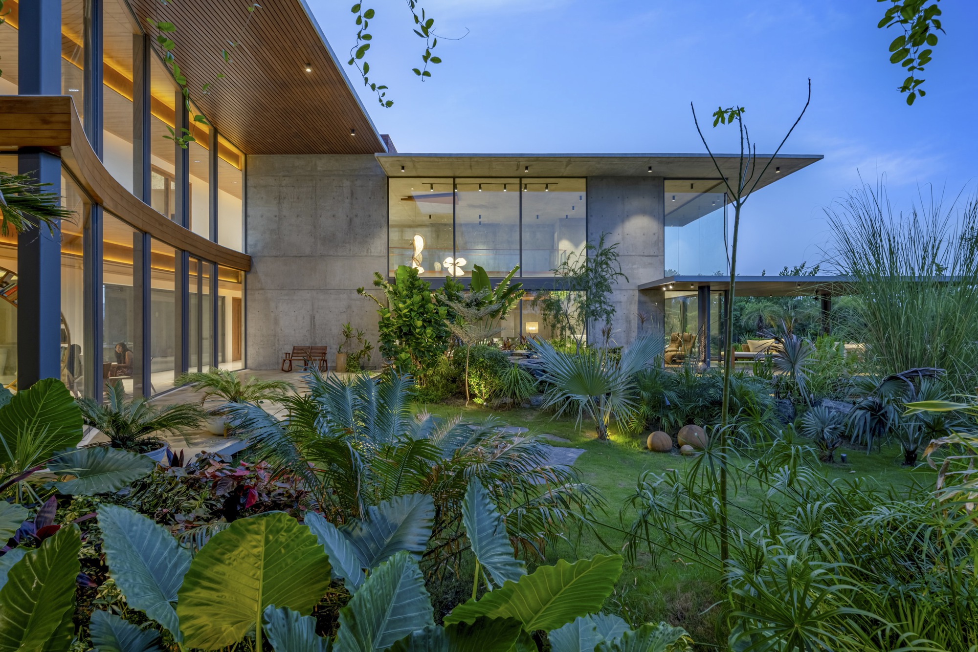 Gallery of Forest of Joy House / Hiren Patel Architects - 26