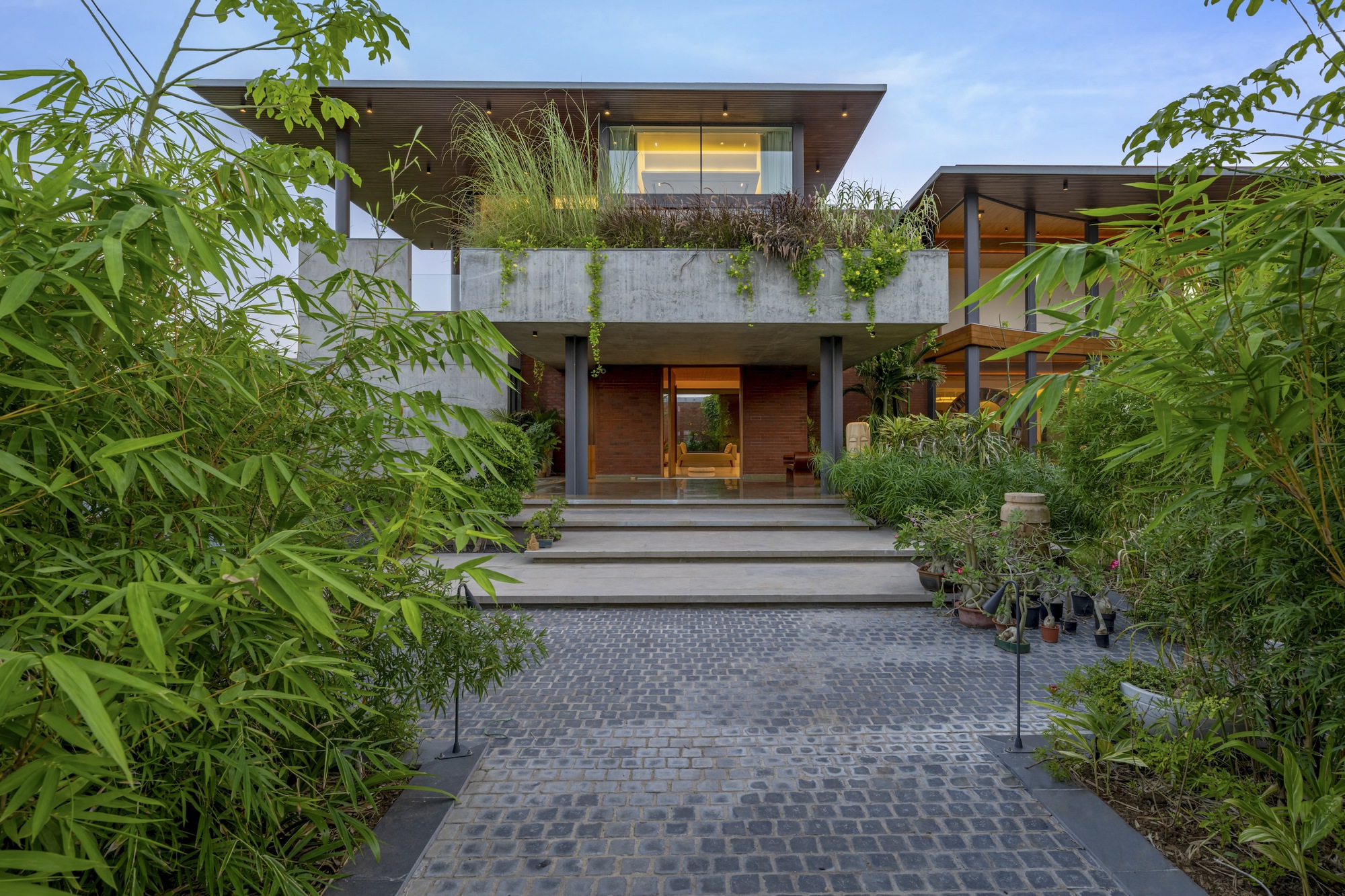 Gallery of Forest of Joy House / Hiren Patel Architects - 31