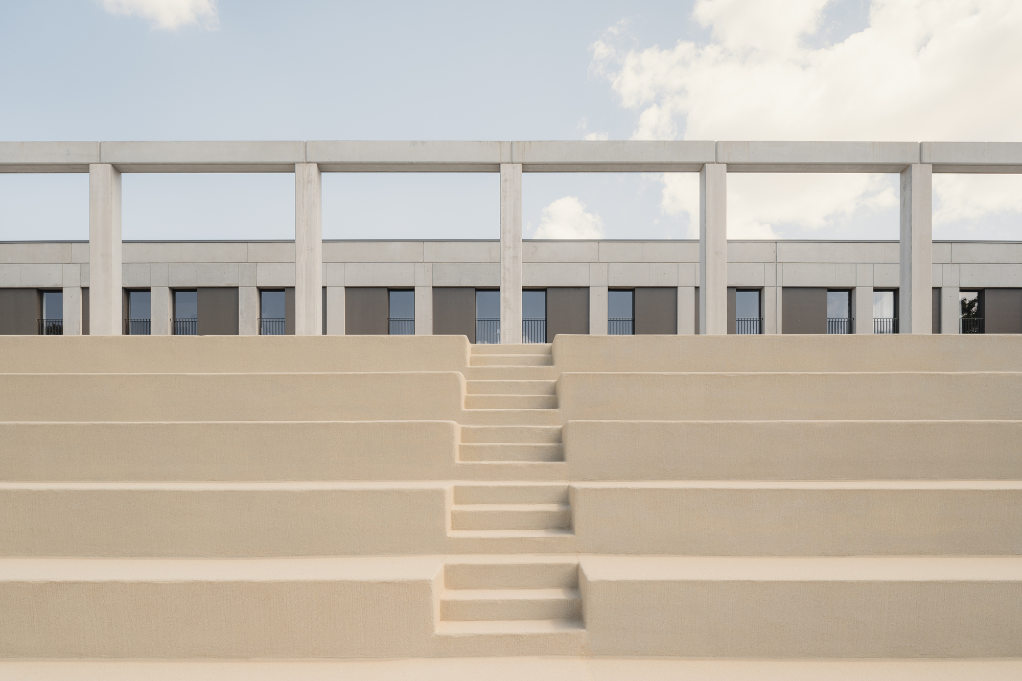 Galería de Gerland centro de deportes / 4_32 architecte - 16