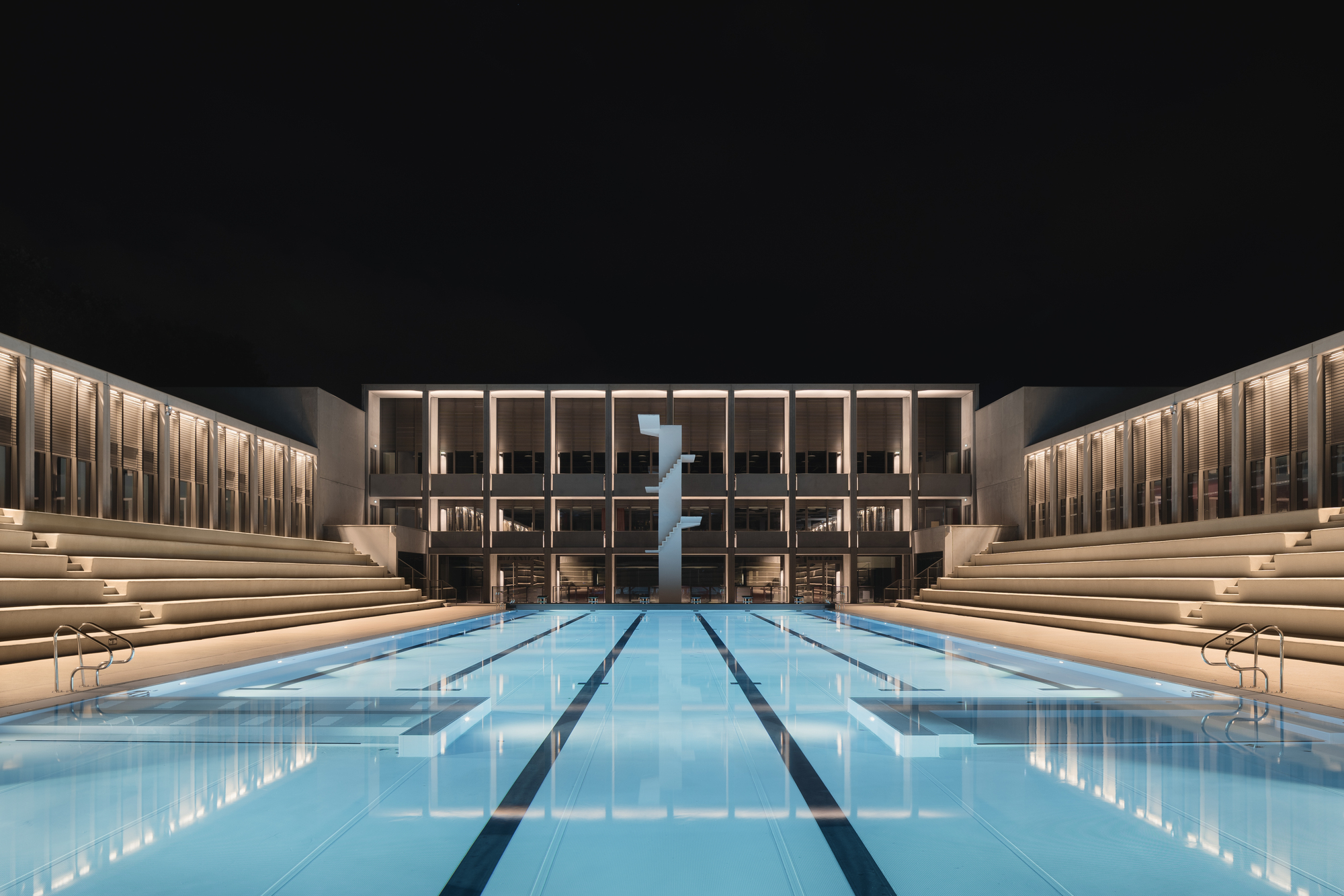 Gallery of The Gerland Aquatic and Sports Center / 4_32 architecte - 10