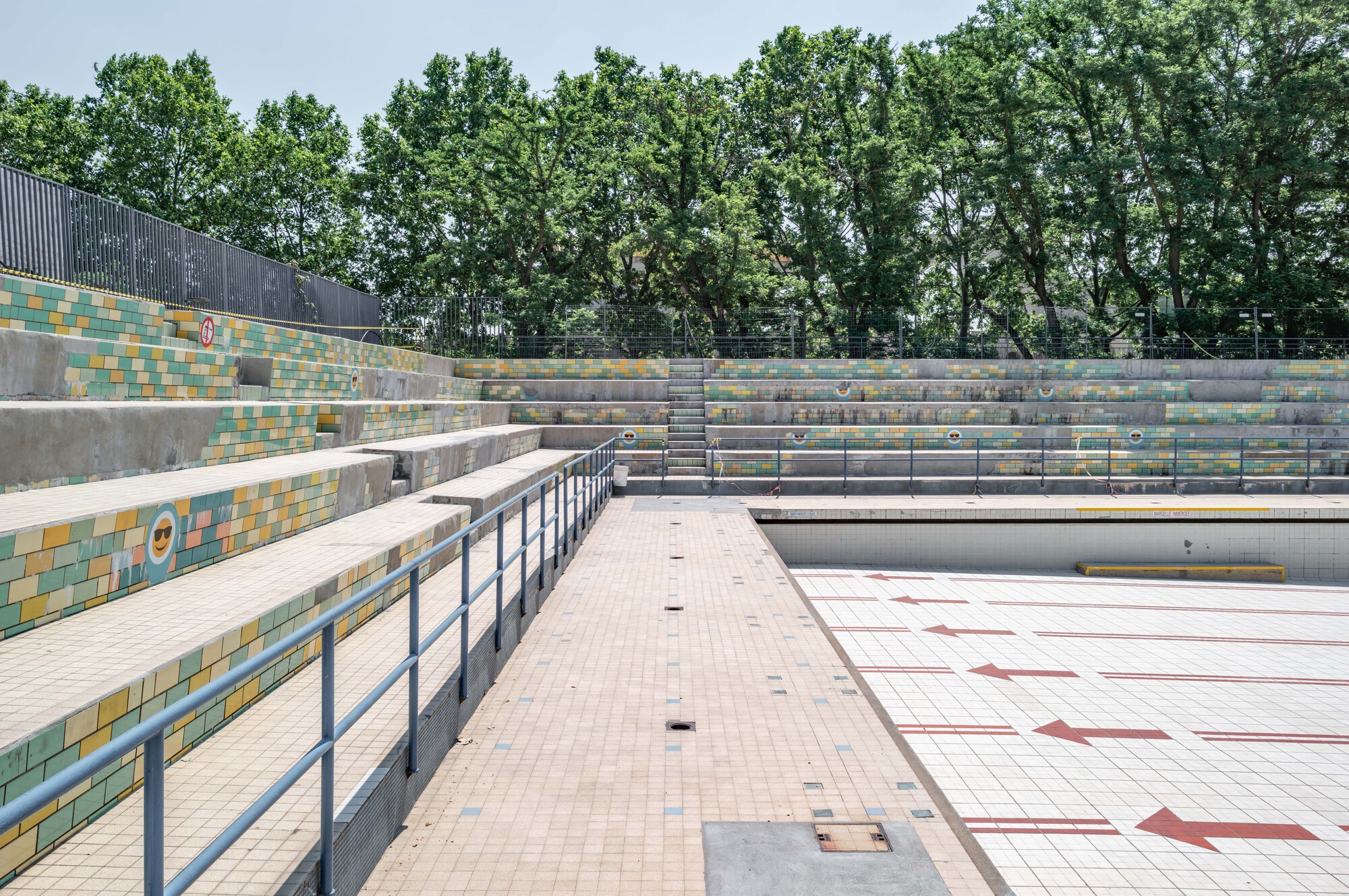 Galería de Gerland centro de deportes / 4_32 architecte - 39