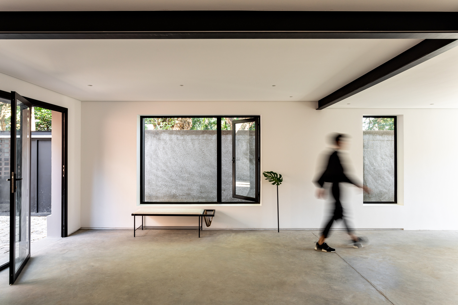 Gallery of Building Methods in Focus: The Solid vs Hollow Partitioning ...