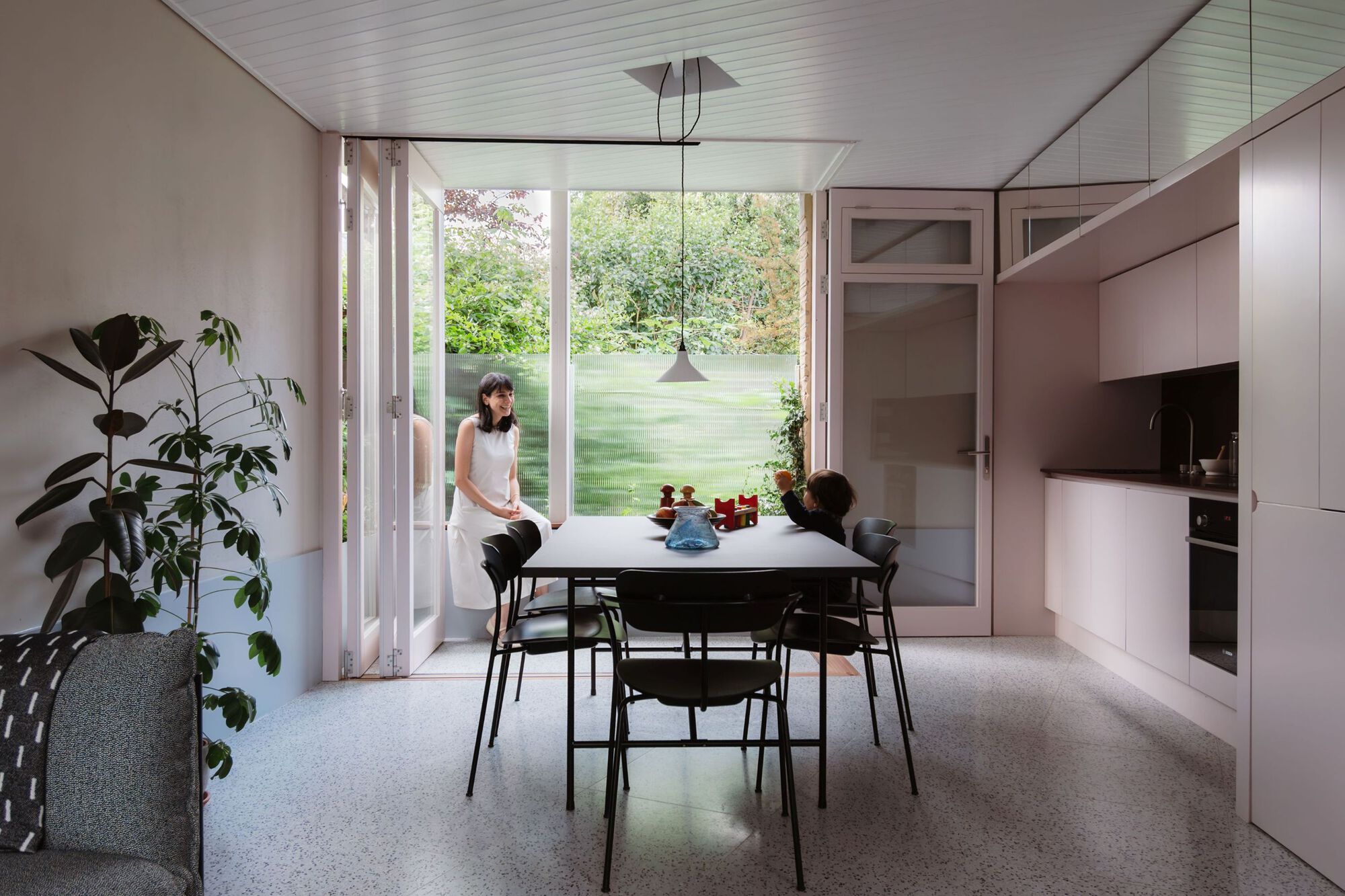 Gallery of Fortyfour House / fardaa - 3