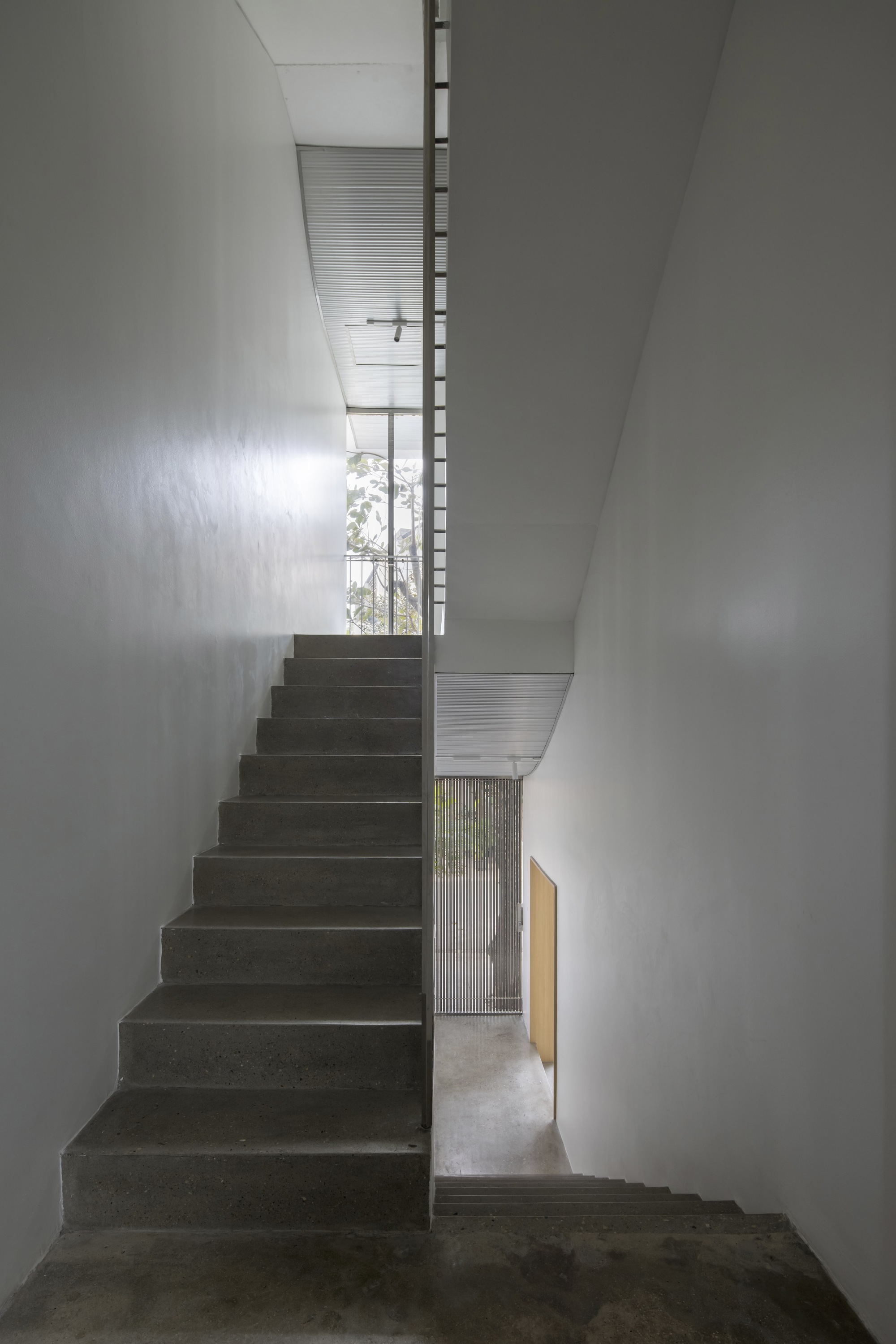 Gallery of Rb House / Song A studio - 22