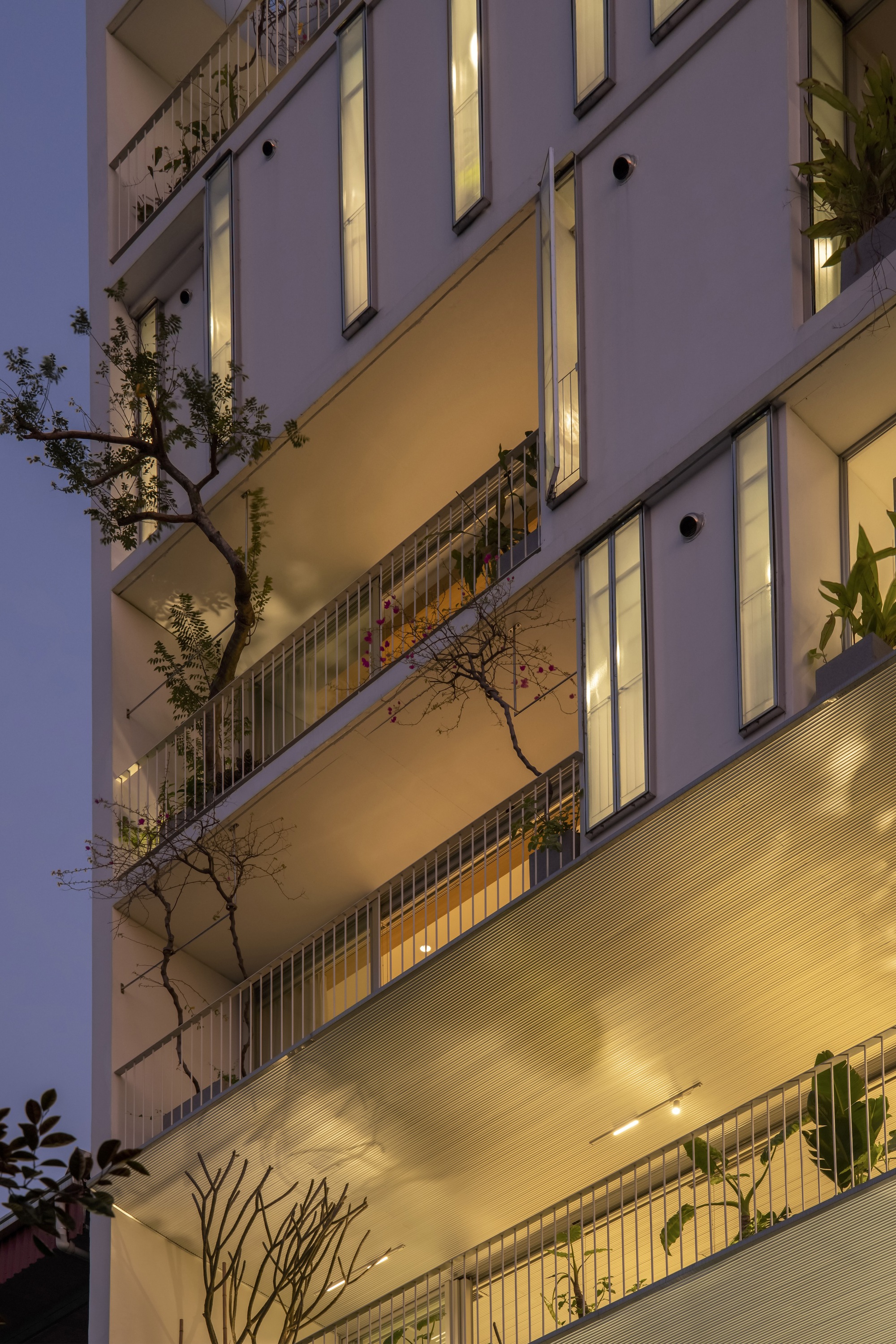 Gallery of Rb House / Song A studio - 27