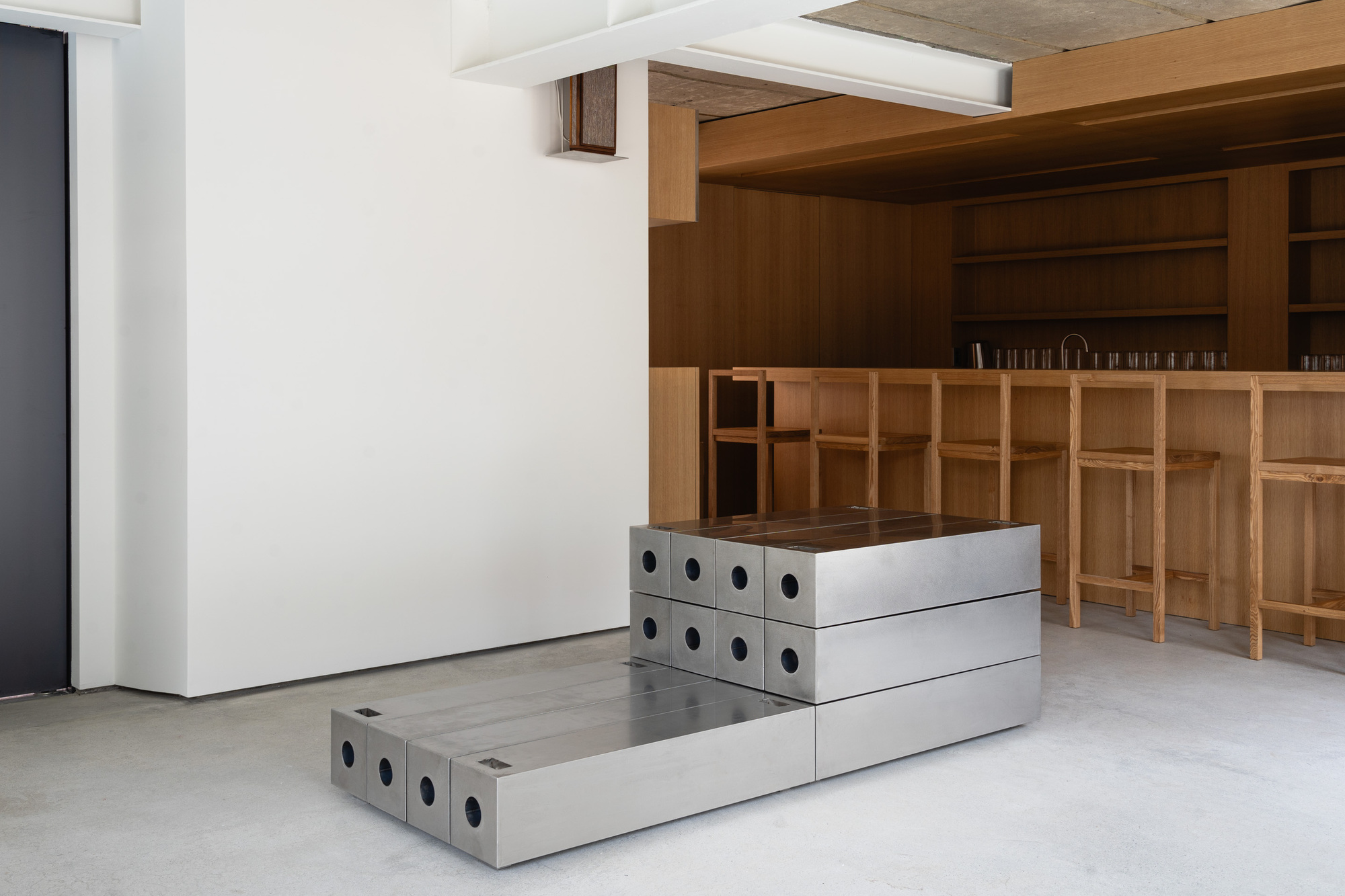 Gallery of Bar Pivot / OFF studio - 8