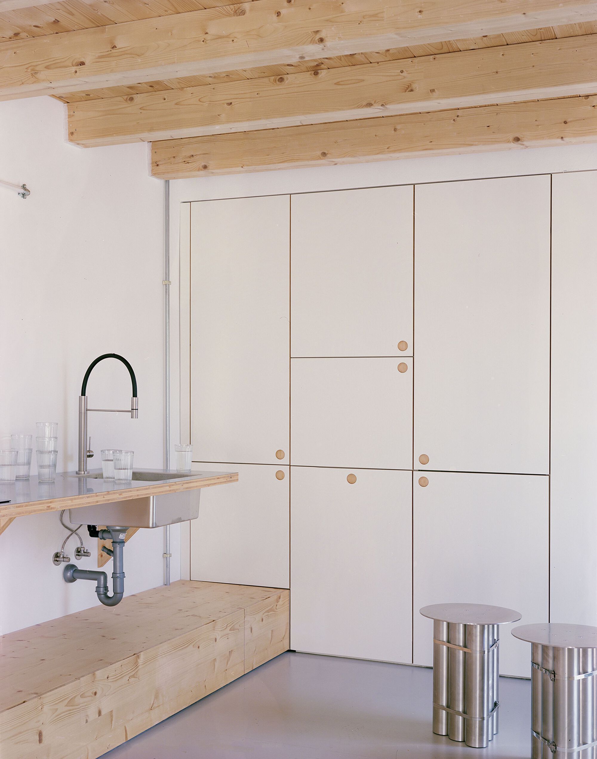 Gallery of Electrical Cabin Recovery / studio wok - 10