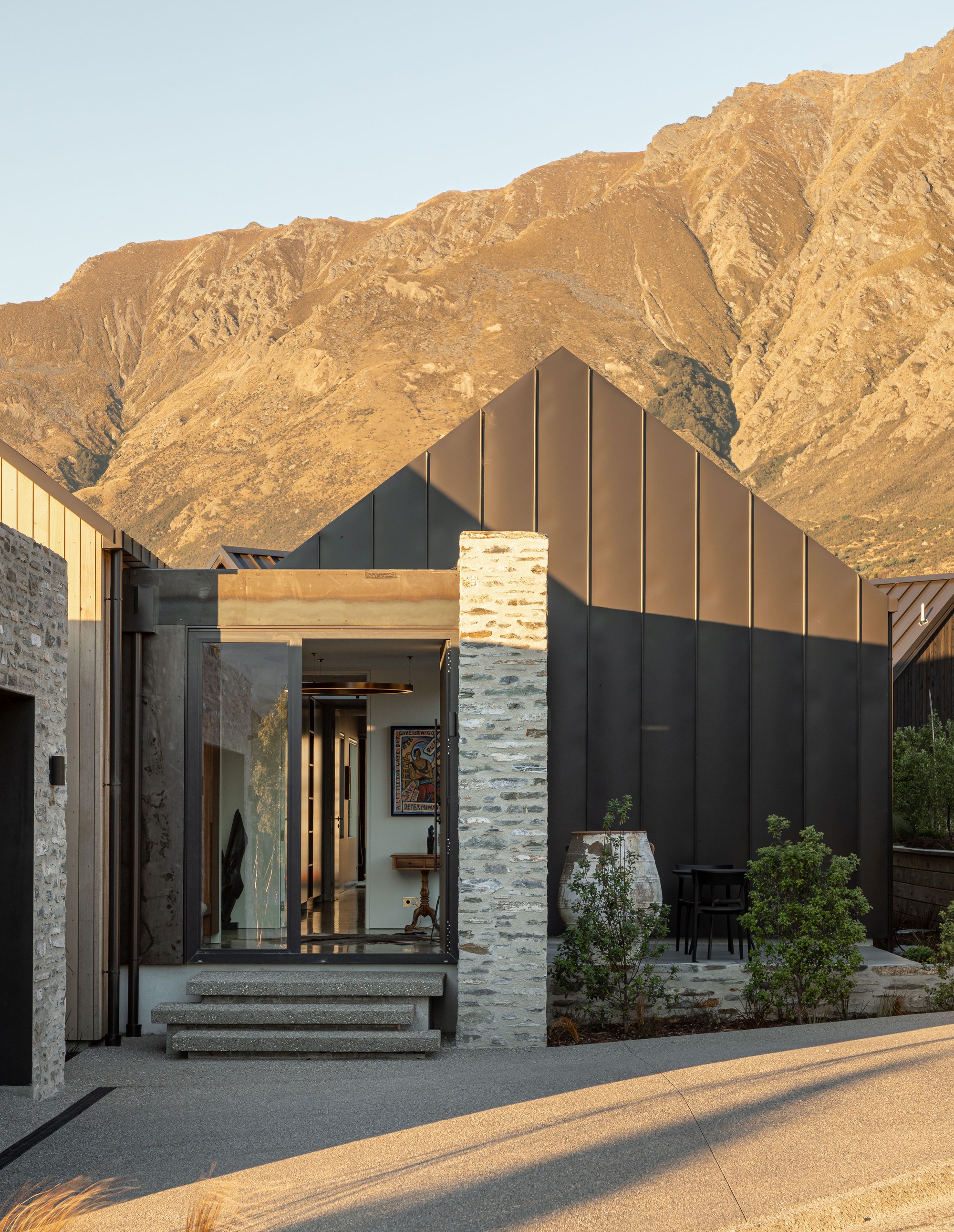 Gallery of Home for an Art Collector / Ben Hudson Architects - 12