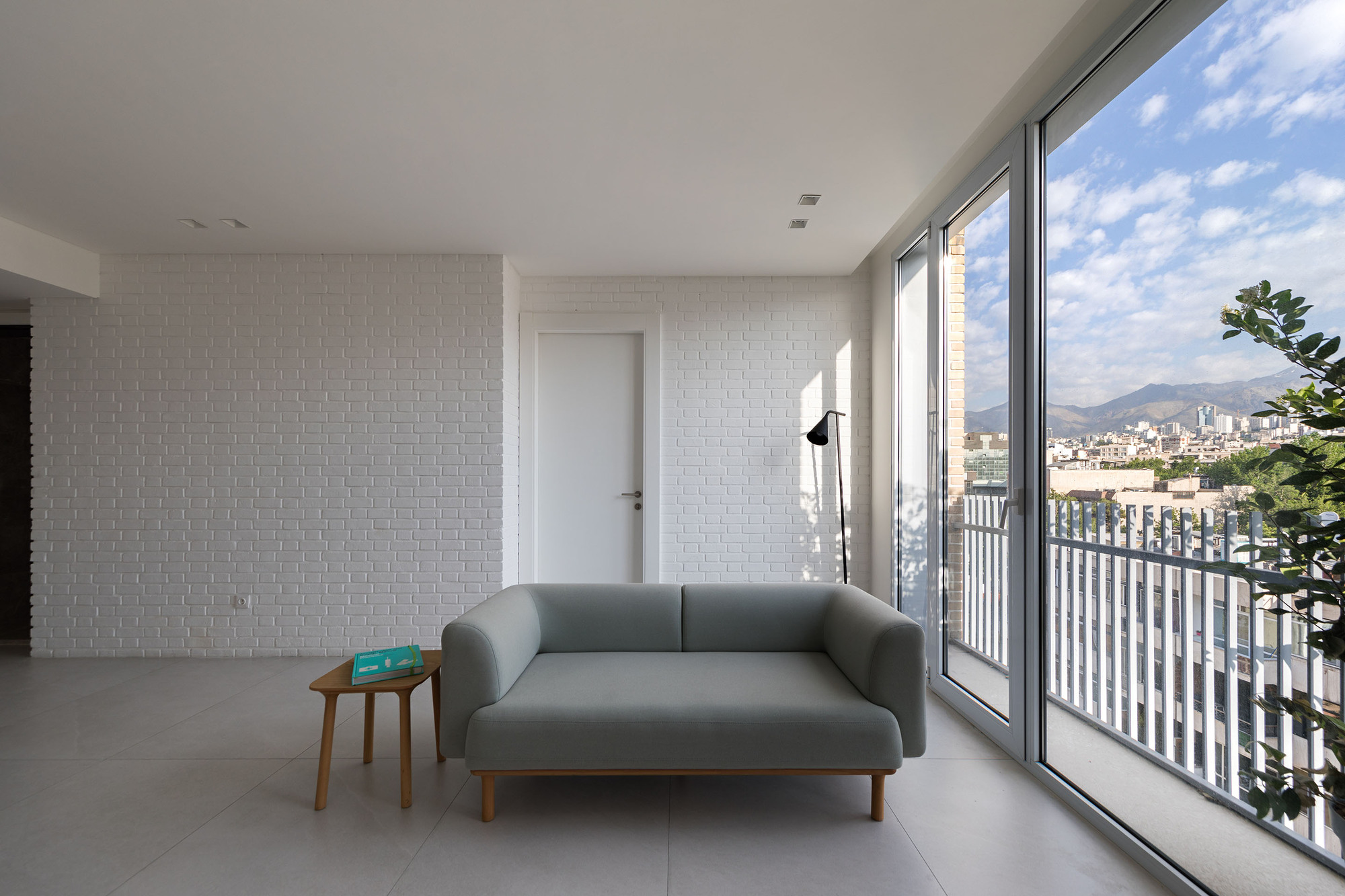 Gallery of #10 Apartment / Padiav Parth Architects - 12