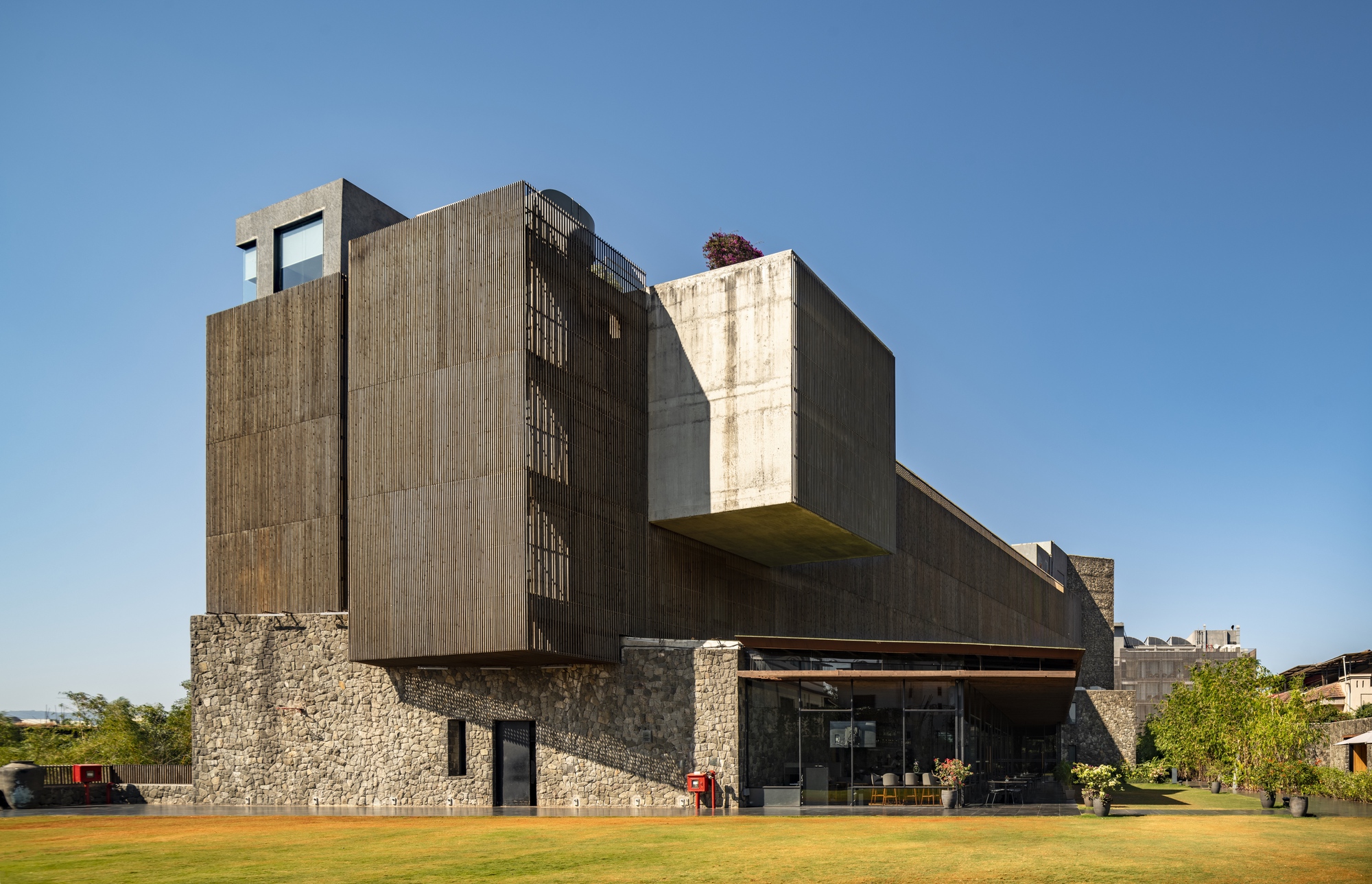 Galeria de Resort & Spa Radisson / Malik Architecture - 8