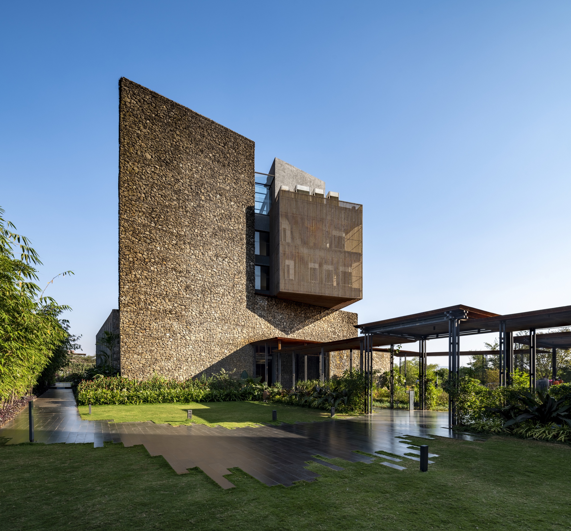 Gallery of Radisson Resort & Spa / Malik Architecture - 6