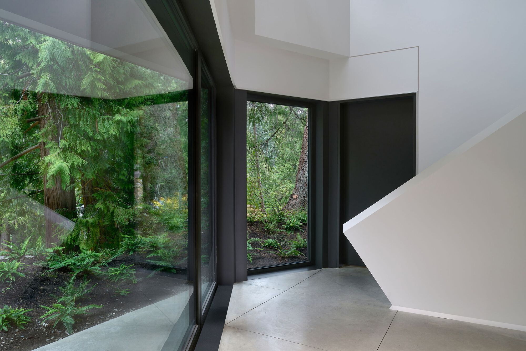 Galería de Casa con grandes tejas / D'Arcy Jones Architects - 7