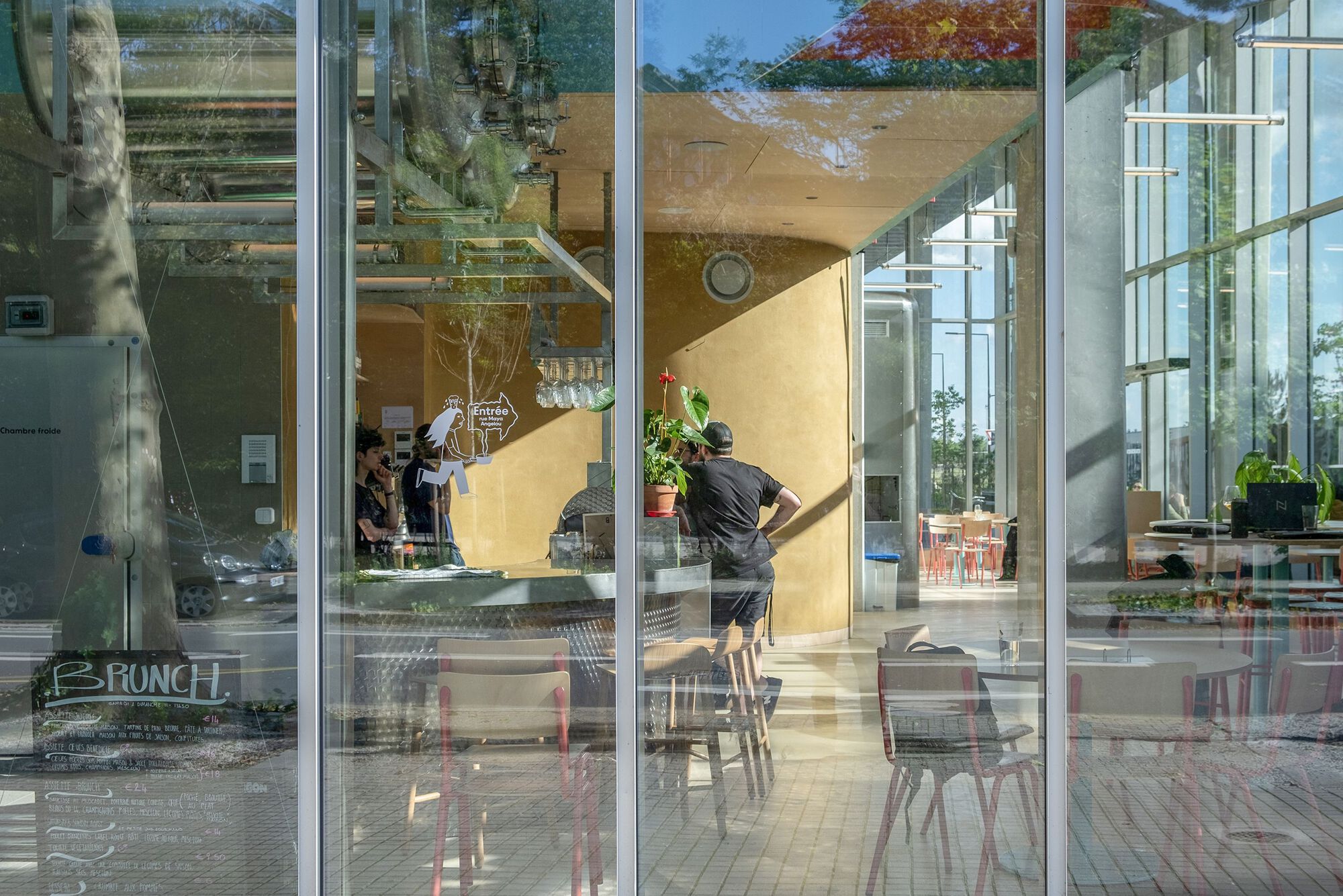 Gallery of Mashup Bar Restaurant and Microbrewery / Vous Architecture ...