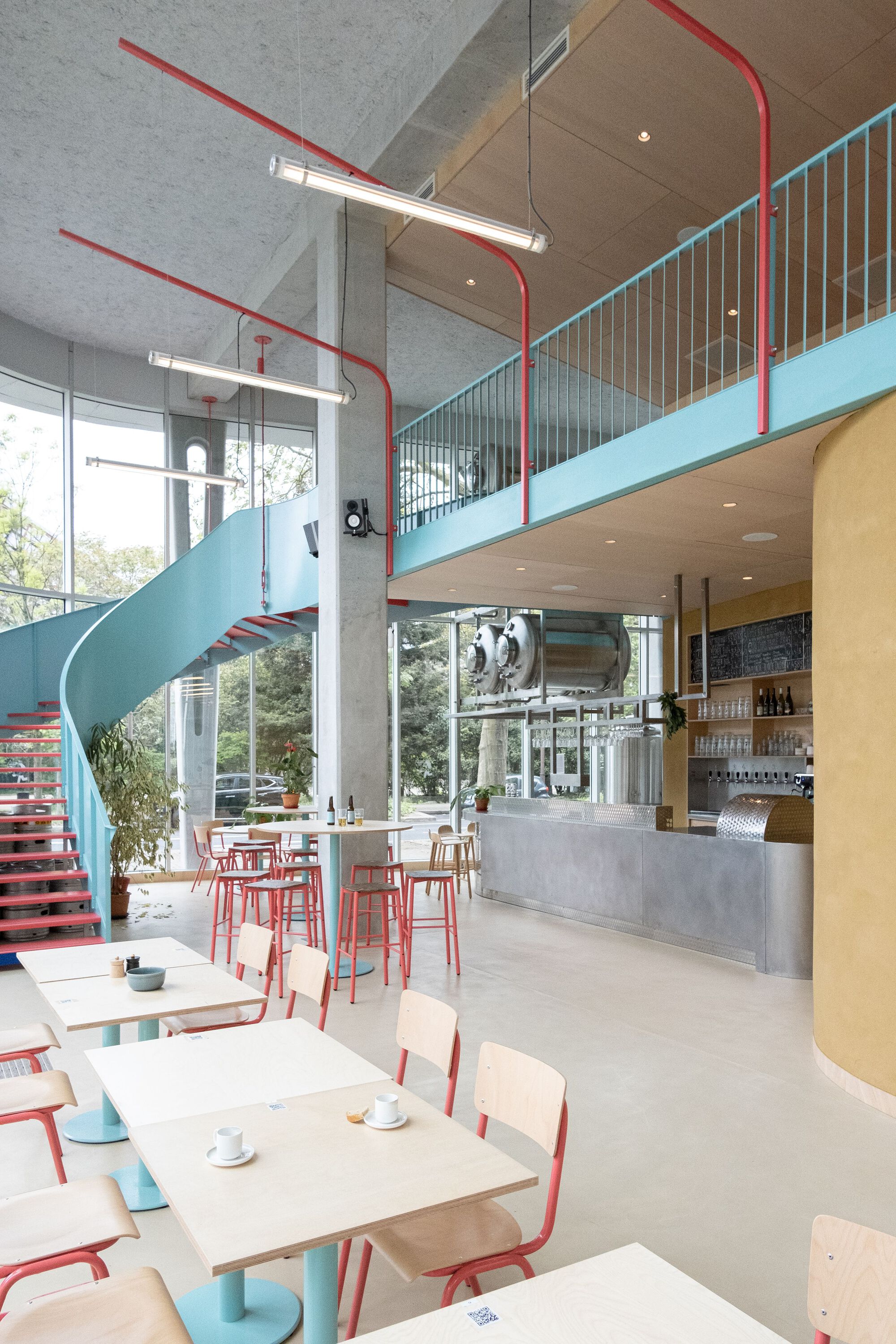 Gallery of Mashup Bar Restaurant and Microbrewery / Vous Architecture ...