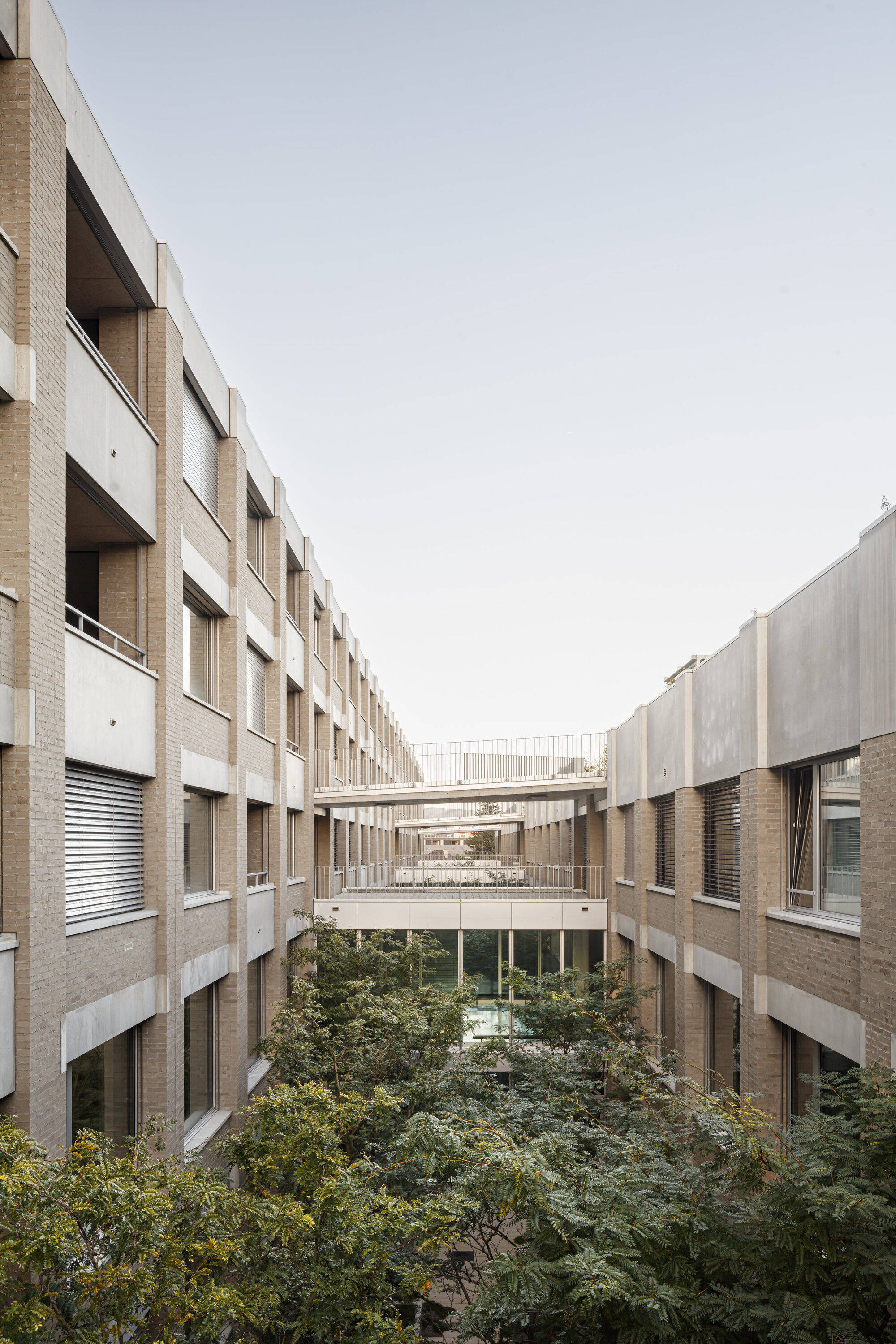 Gallery of 4Viertel Residential and Commercial Development / Lussi ...