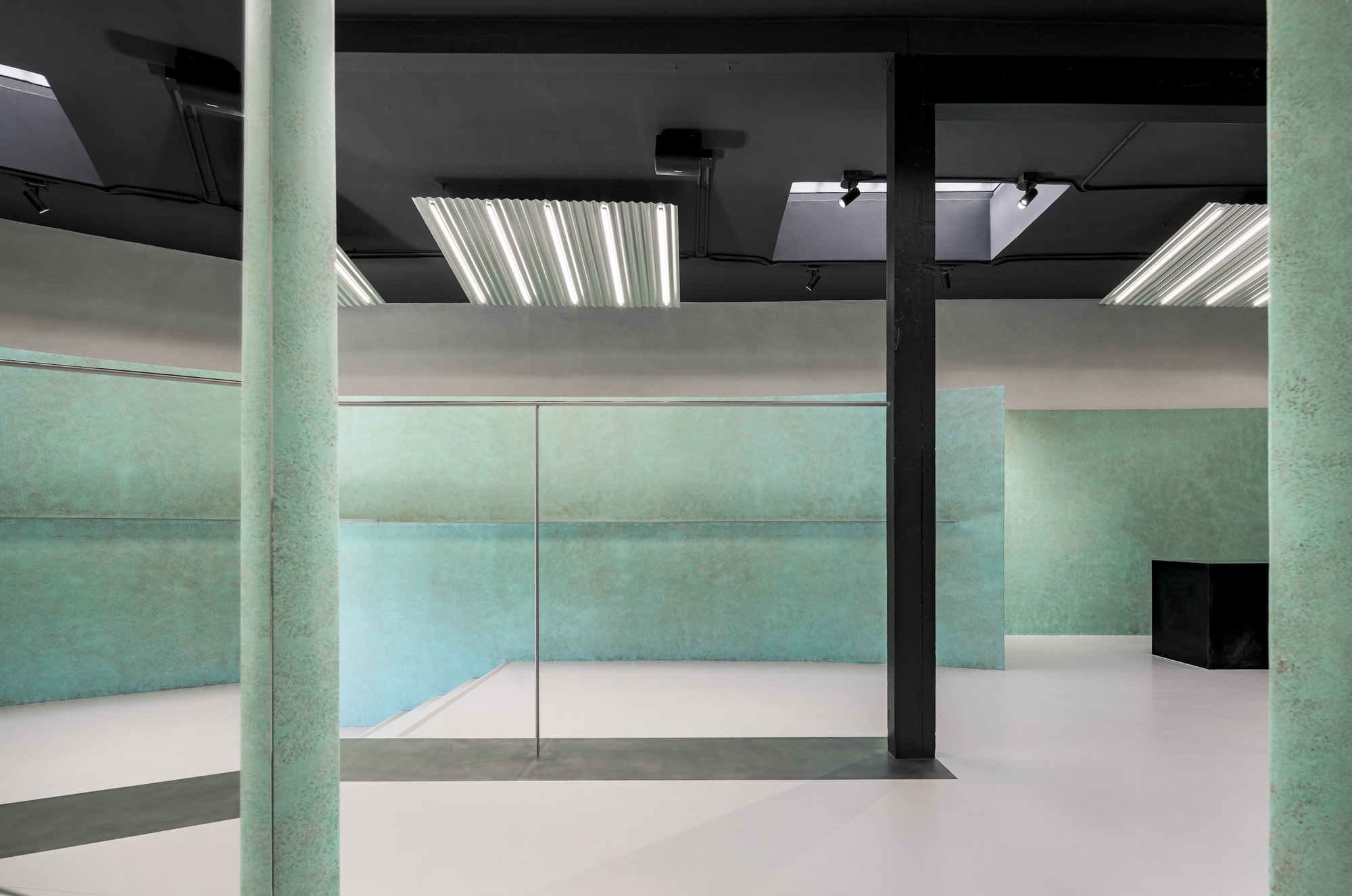 Gallery of SVRN San Francisco / WGNB - 12