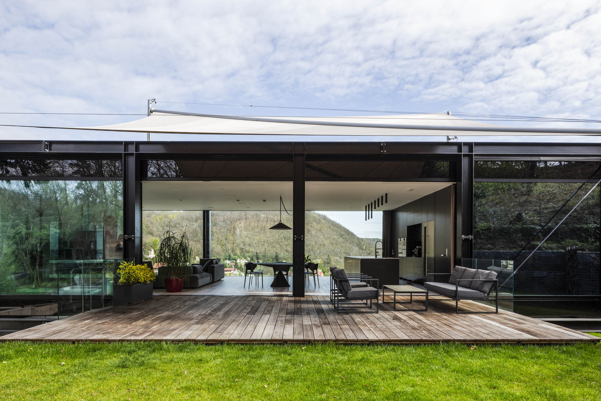 Gallery of Villa Sidonius: Pneumatic Sealing Solutions in Unusual ...