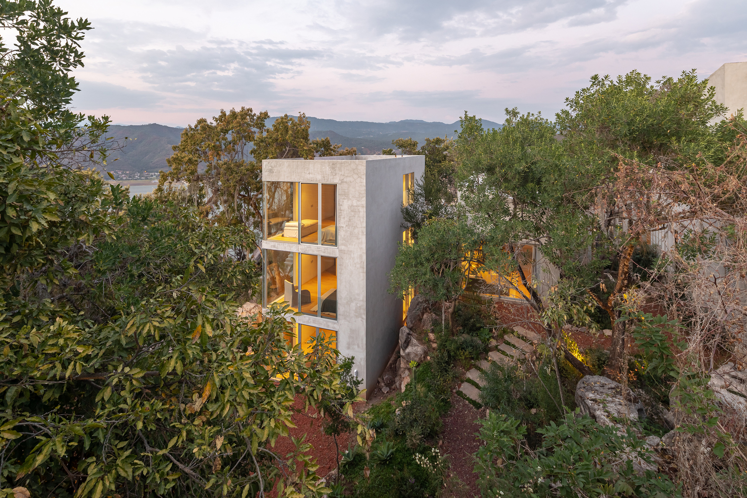 Galeria de Casas Las Rocas / IUA Ignacio Urquiza Arquitectos + apda Ana ...