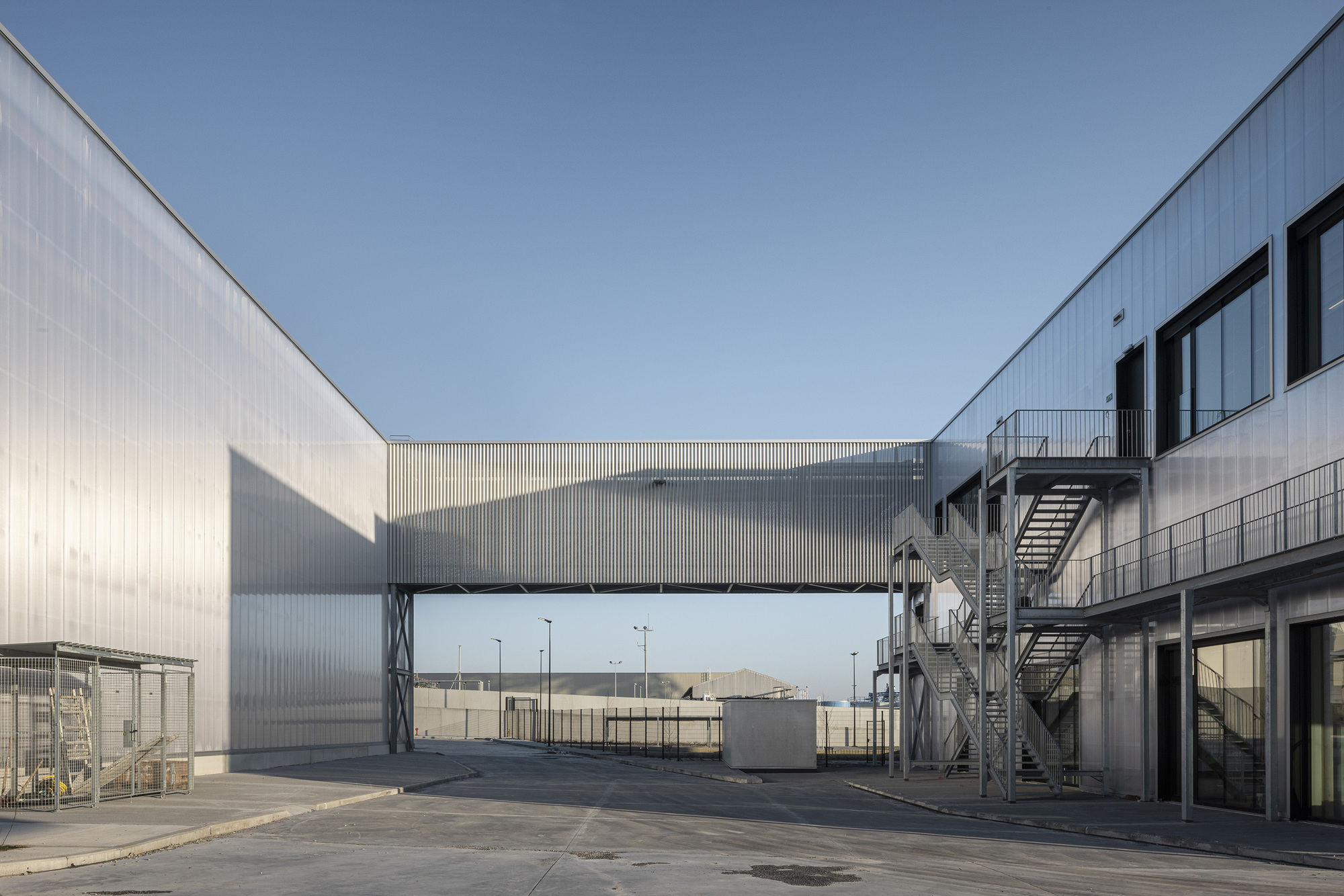 Gallery of Buda Recypark Industrial Center / A229 + evr-Architecten - 15